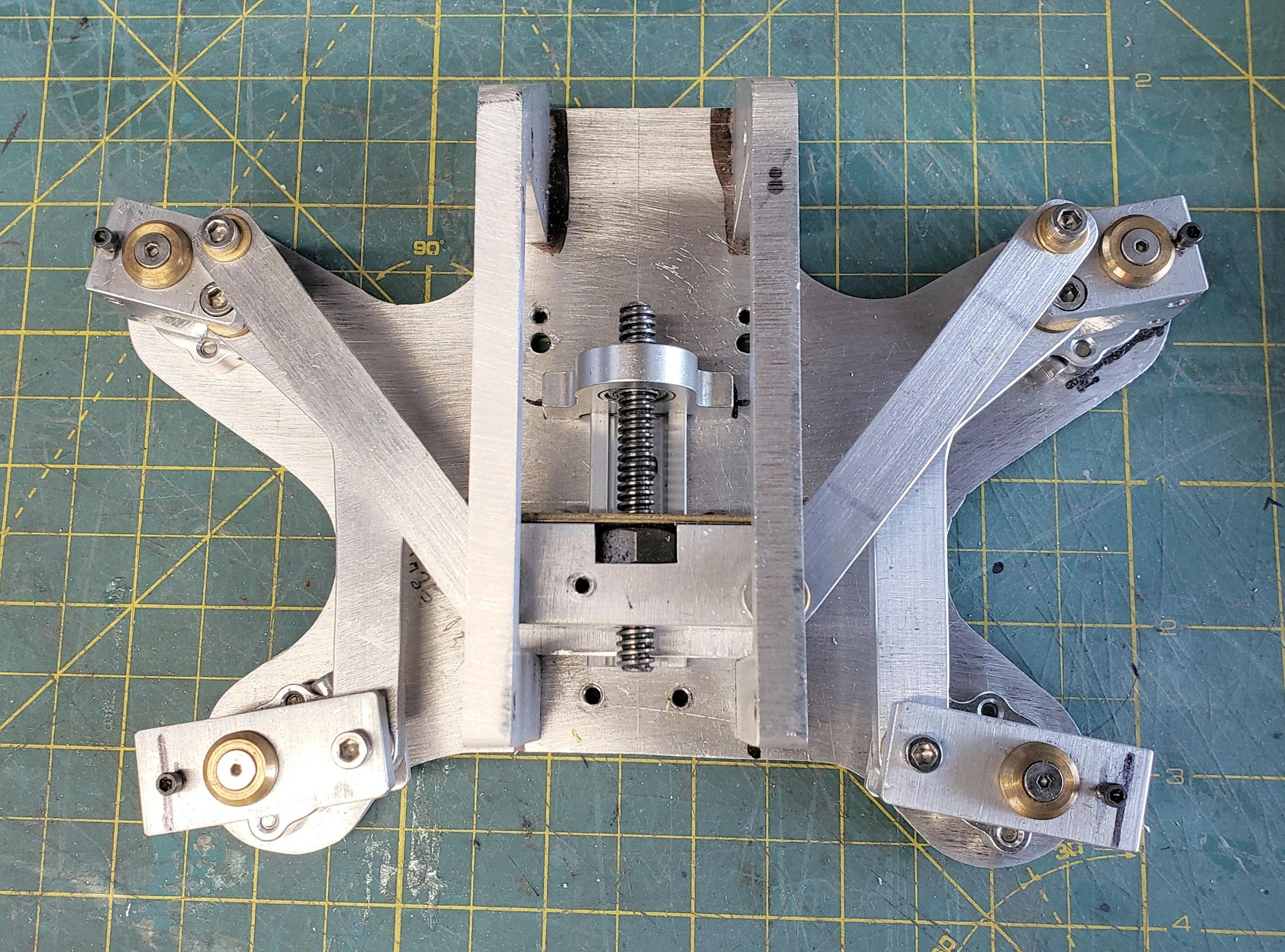 Animatronic Cosplay Wing Mechanics : 8 Steps (with Pictures ...