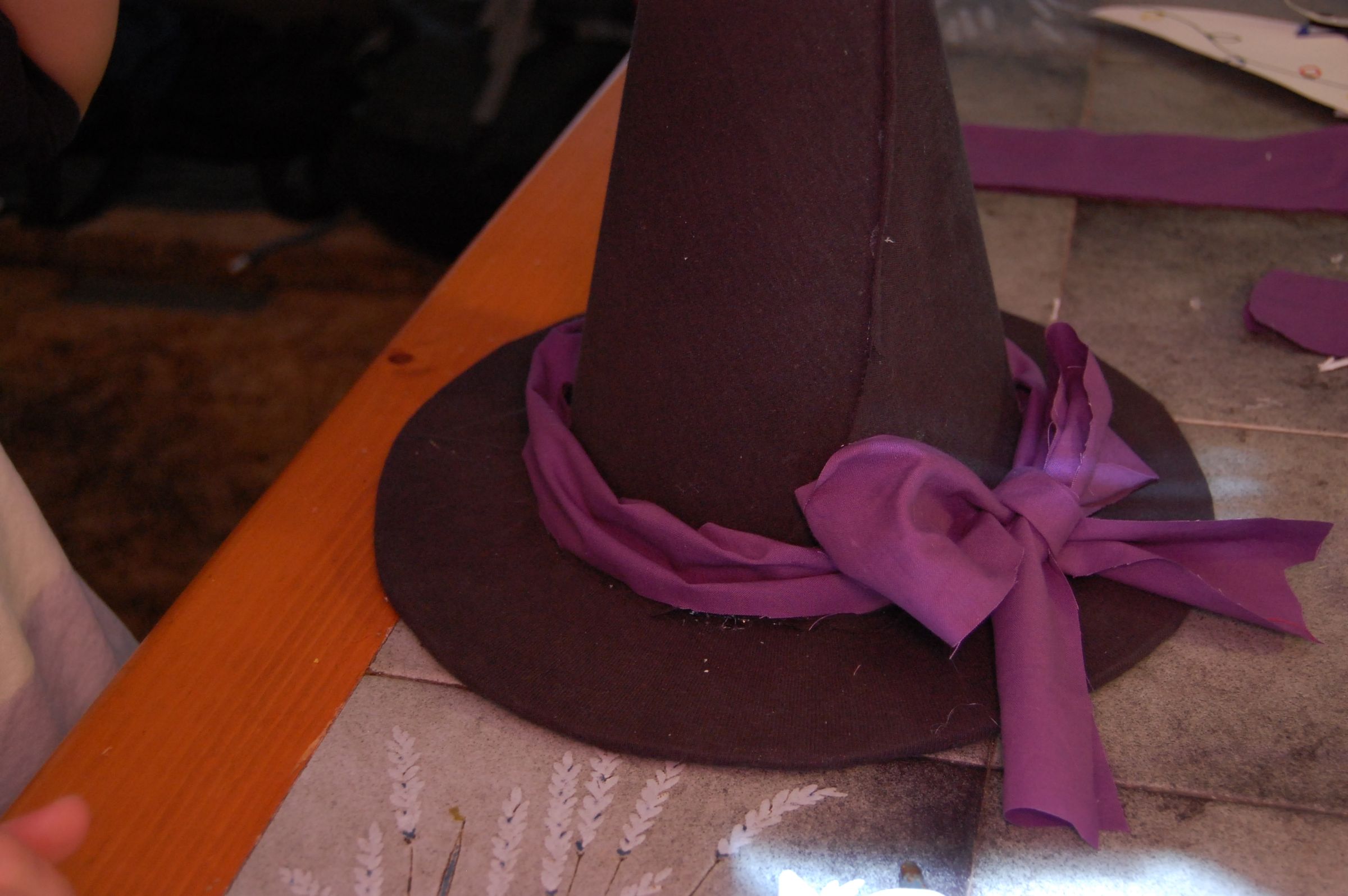 Witch Hat Quick and Easy : 6 Steps (with Pictures) - Instructables