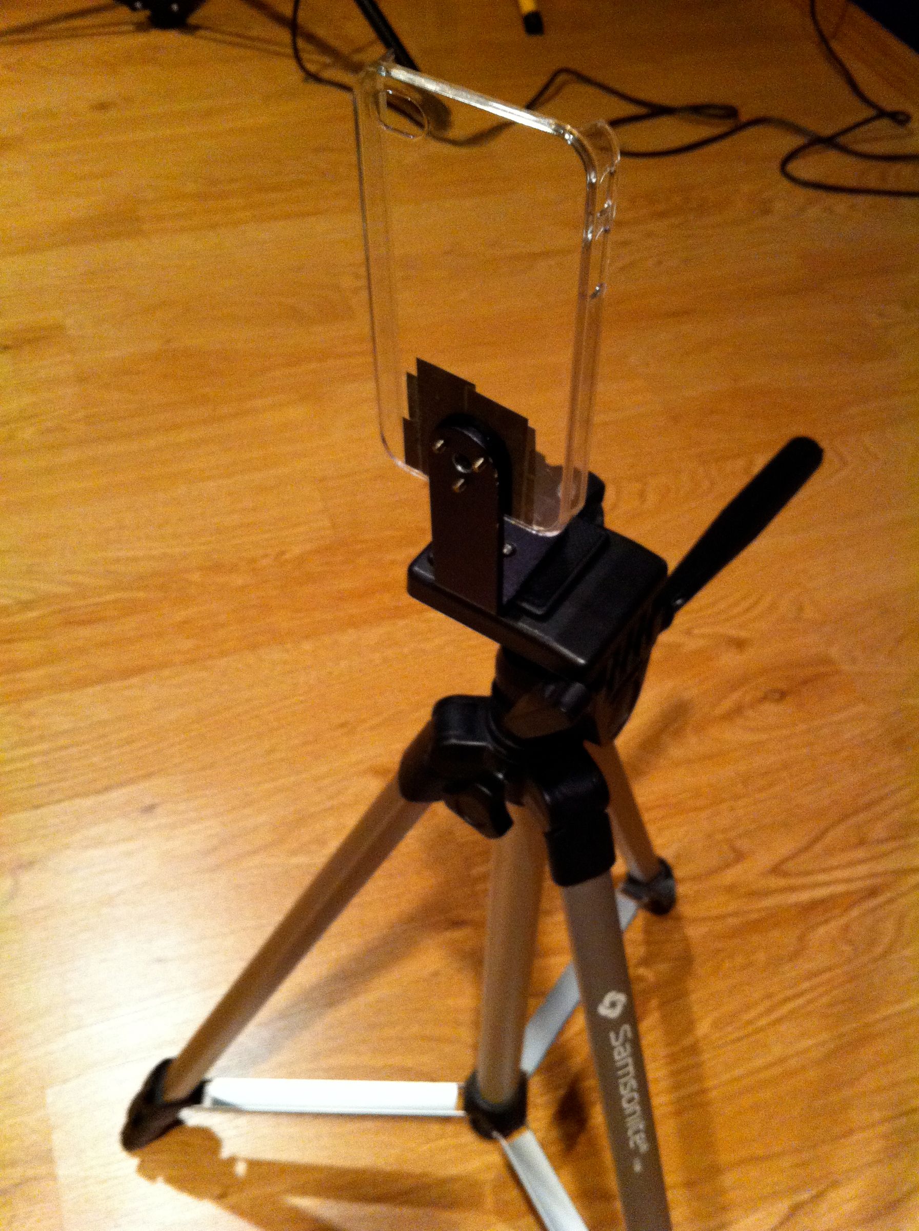 IPhone 4 Tripod Mount : 5 Steps - Instructables