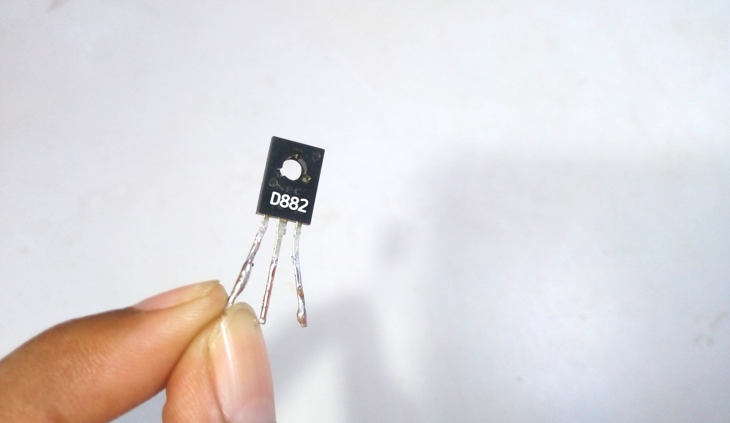 Simple Touch Sensor Using D882 Transistor : 7 Steps - Instructables