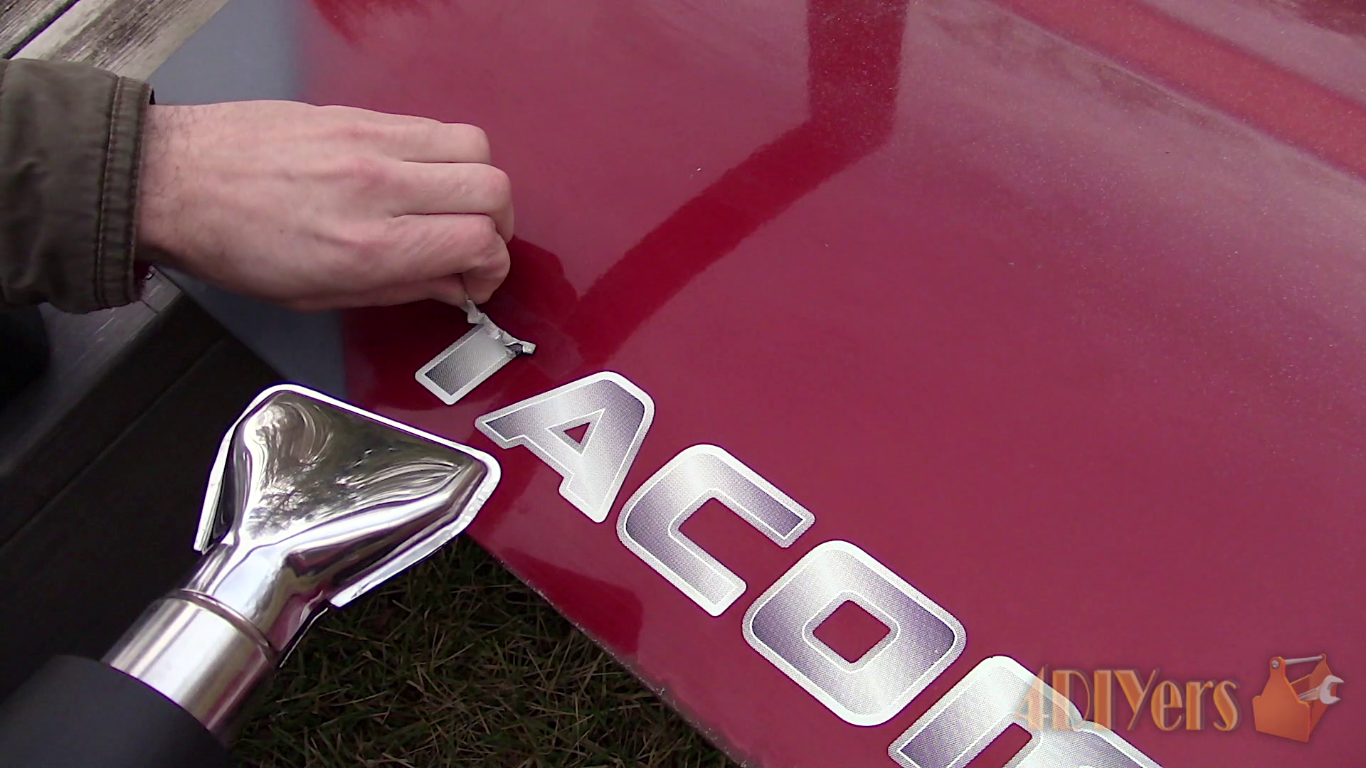 How to Easily Remove Decal From Your Vehicle - Two Methods : 6 Steps ...
