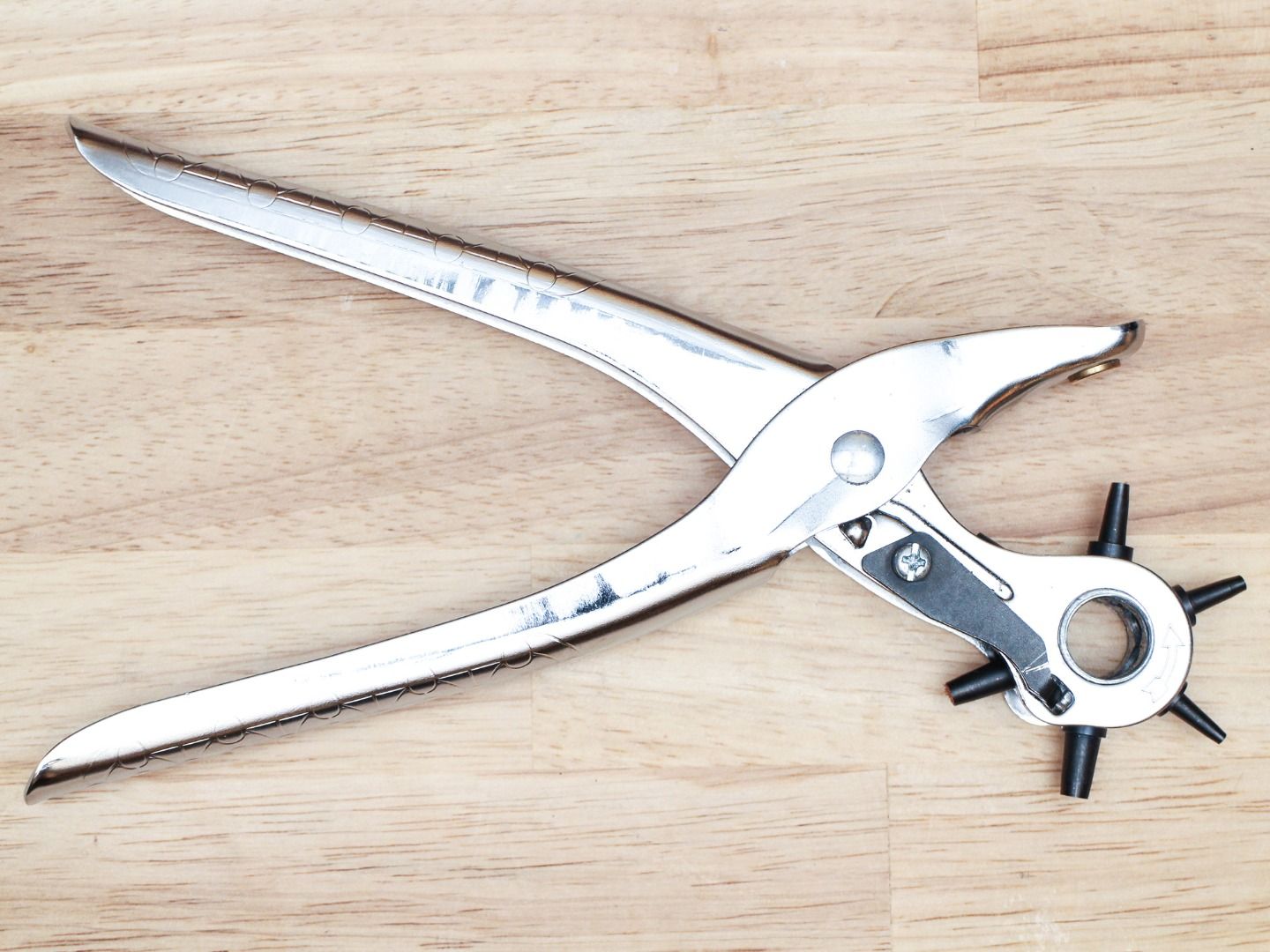 Leather Tools and Supplies : 12 Steps - Instructables