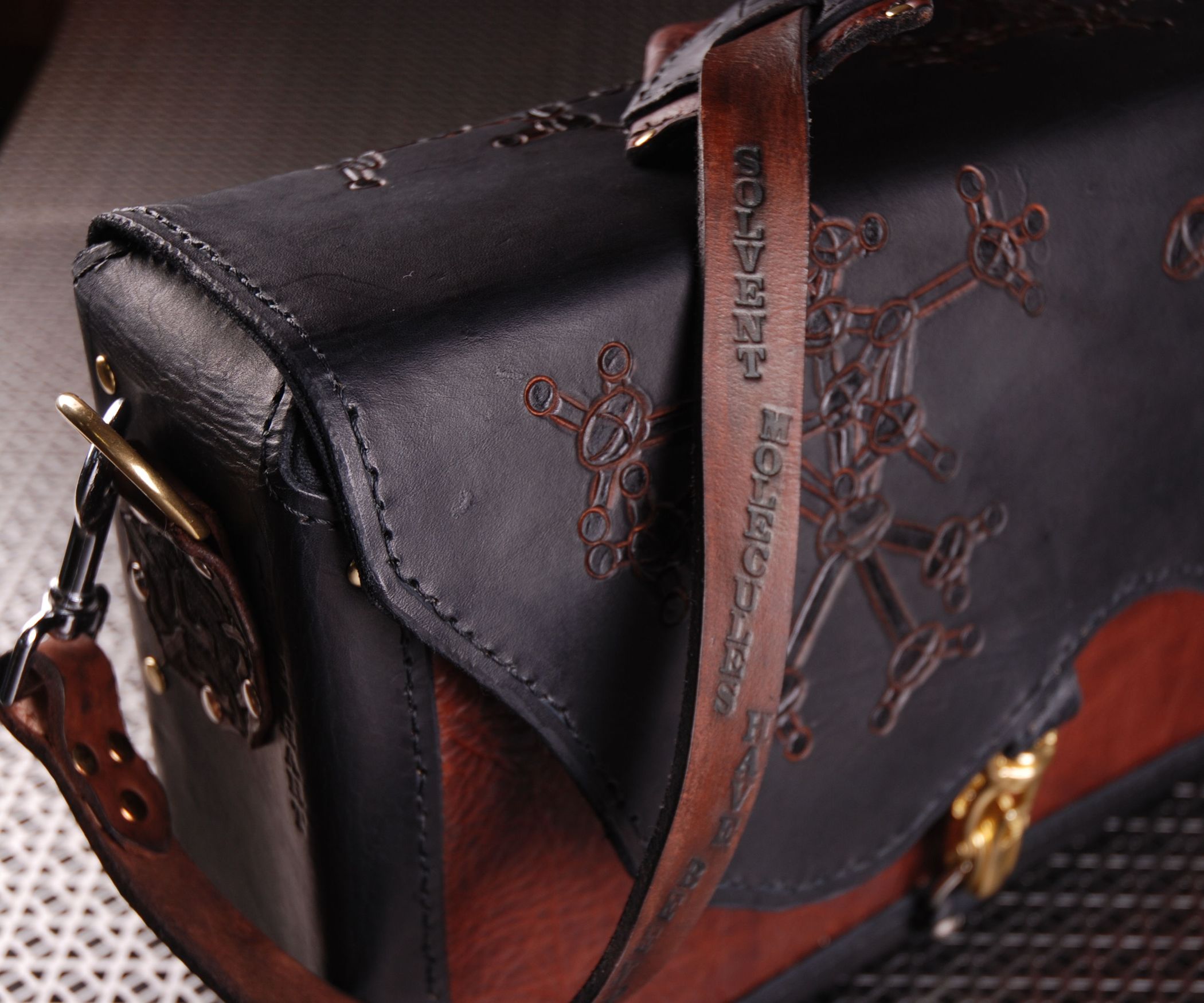 Custom Tooled Leather Briefcase / Messenger Bag : 6 Steps (with ...