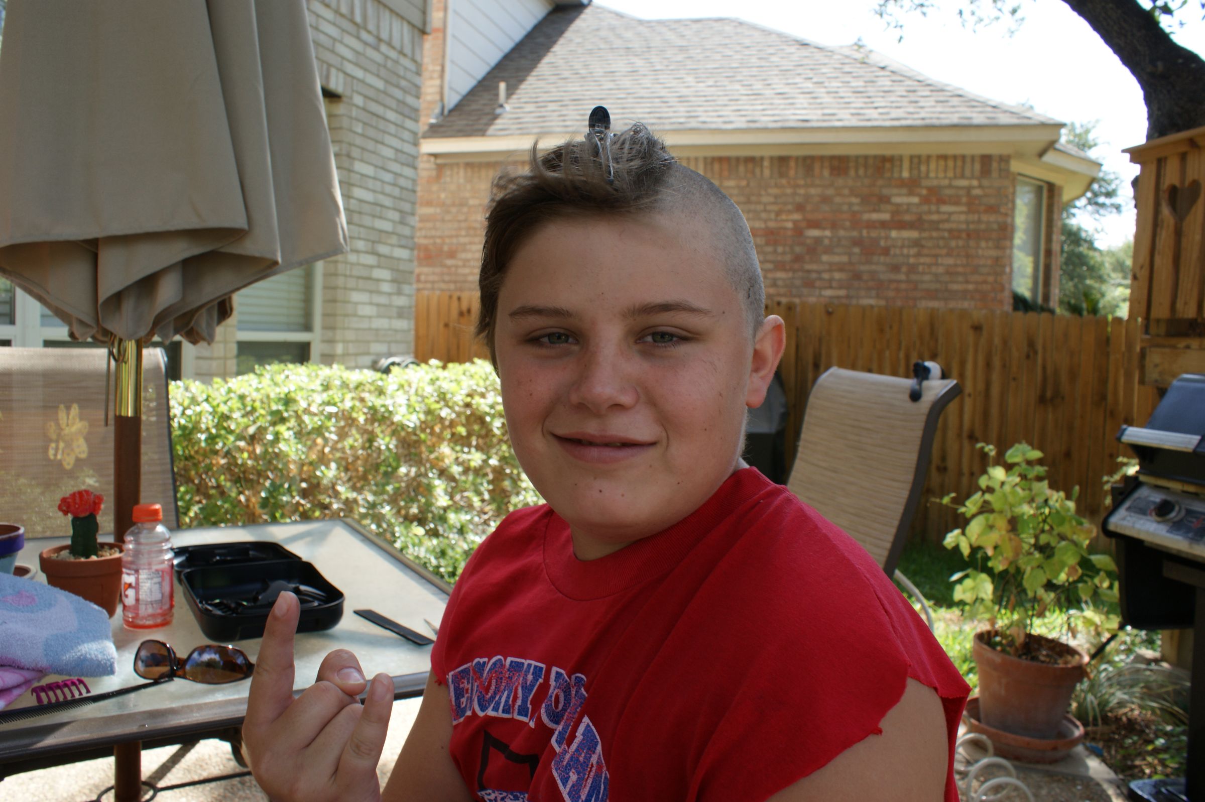 How to Cut a MOHAWK Hairdoo... and How to Dye That Bad Boy! : 20 Steps ...