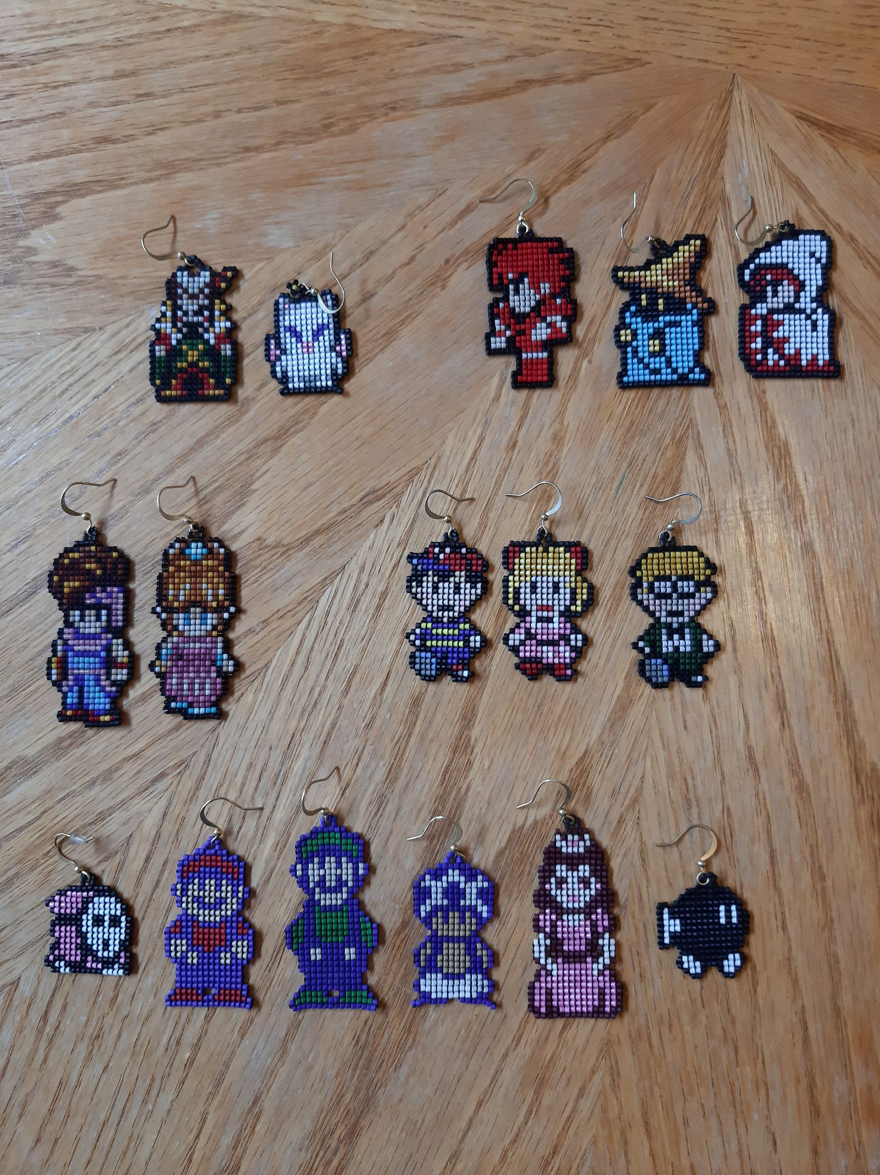 Beaded Pixel Art Jewelry : 11 Steps (with Pictures) - Instructables