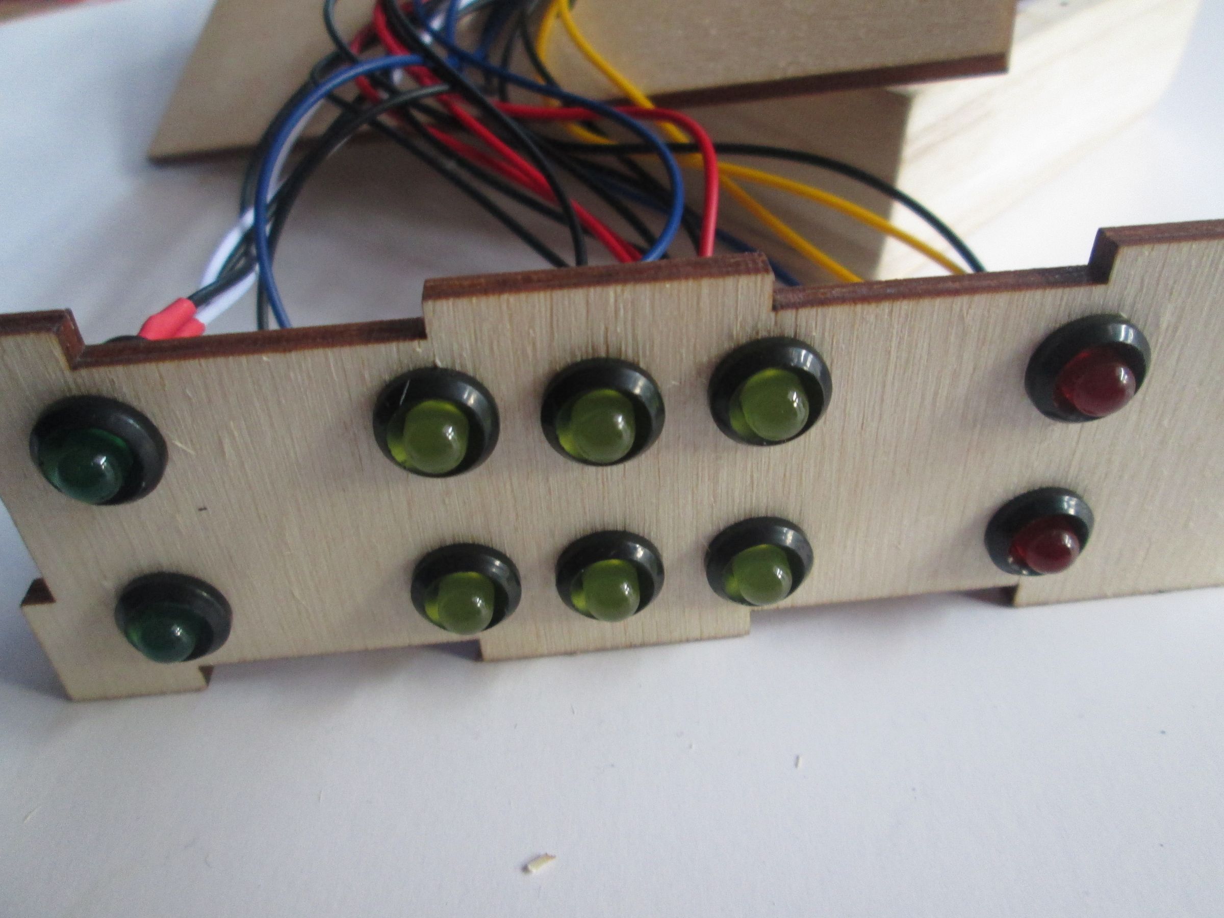 R/C Car Drag Racing Lights : 3 Steps - Instructables