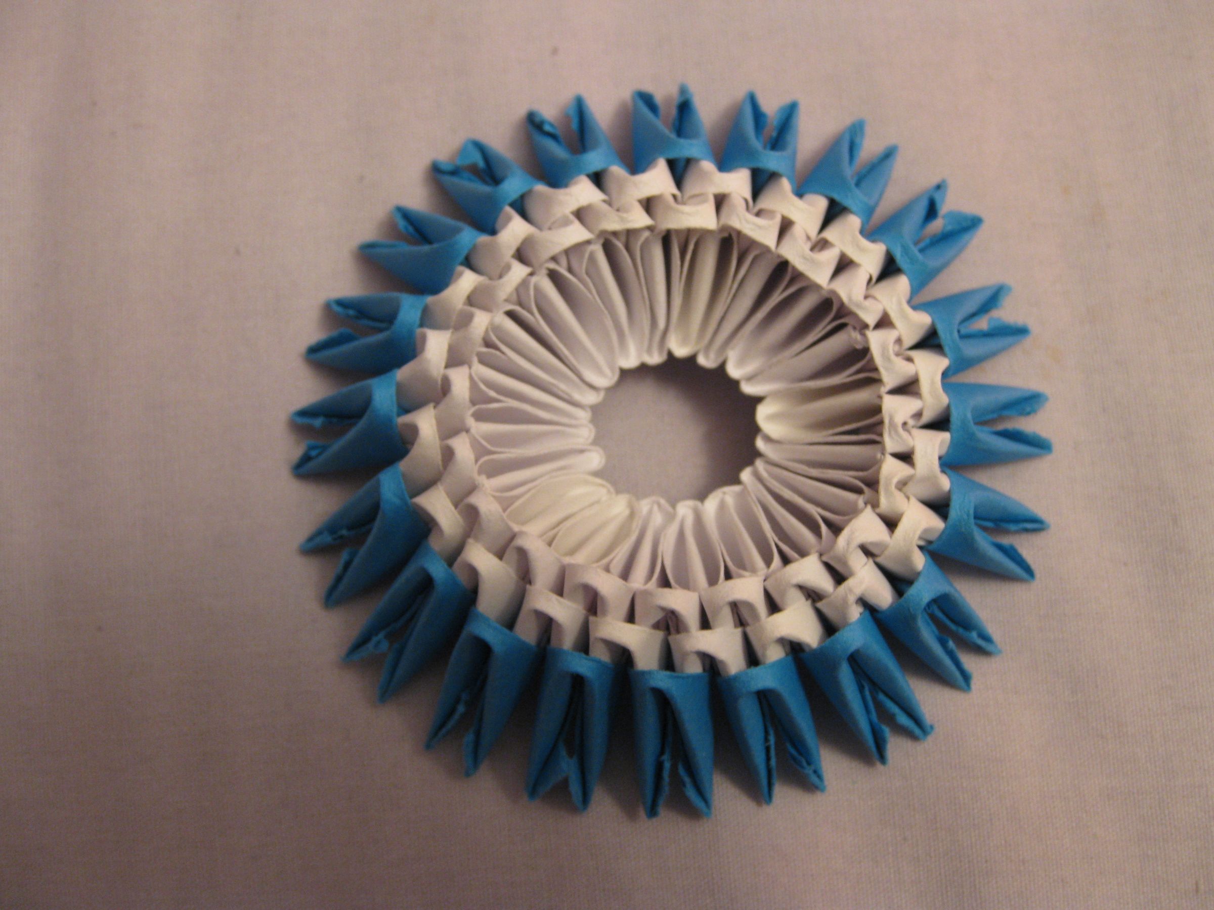 Modular Origami Swan : 11 Steps (with Pictures) - Instructables