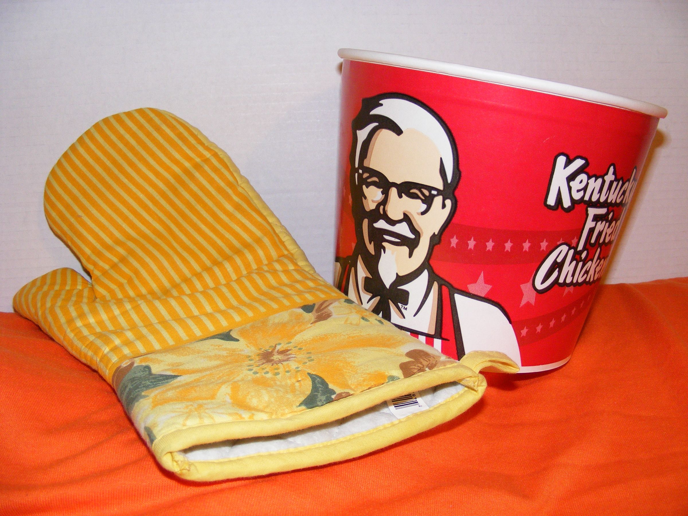 Evil KFC Bucket of Goodness : 5 Steps - Instructables