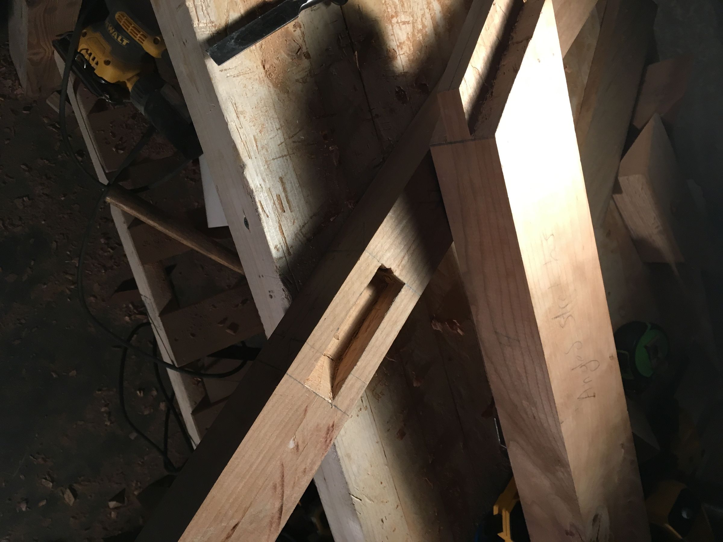 Live Edge Black Walnut and Cherry Hayrake Dining Room Table : 11 Steps ...