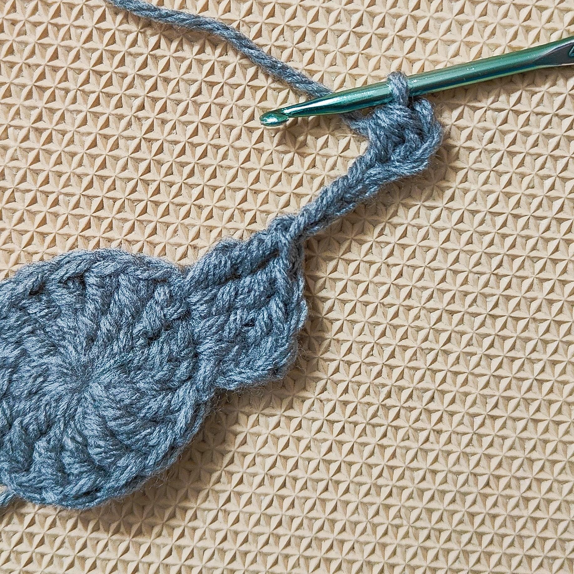 How to Crochet Easter Bunny Applique : 4 Steps (with Pictures ...