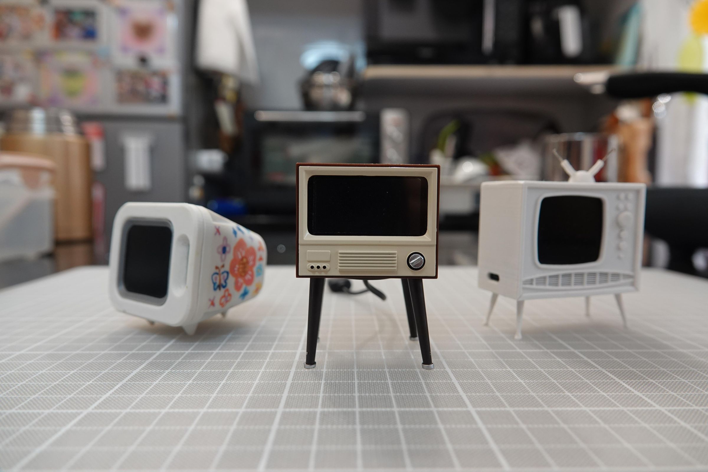 Mini Retro TV V2 : 6 Steps (with Pictures) - Instructables