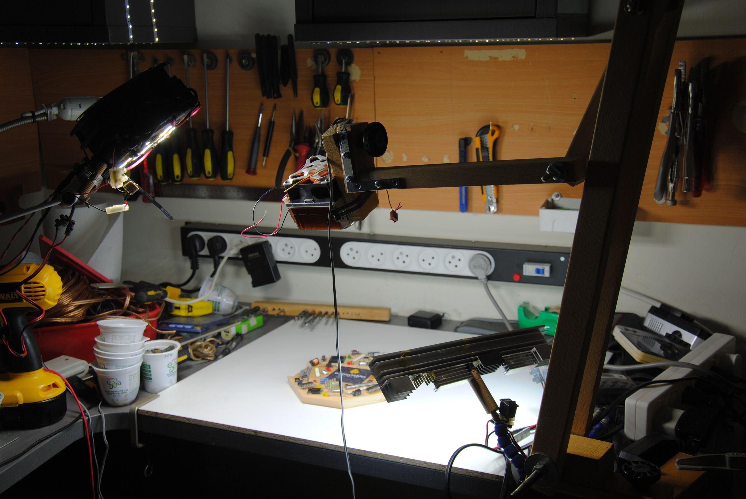 Electronic Component Plaque for 1000 Instructables Followers! : 6 Steps (with Pictures ...