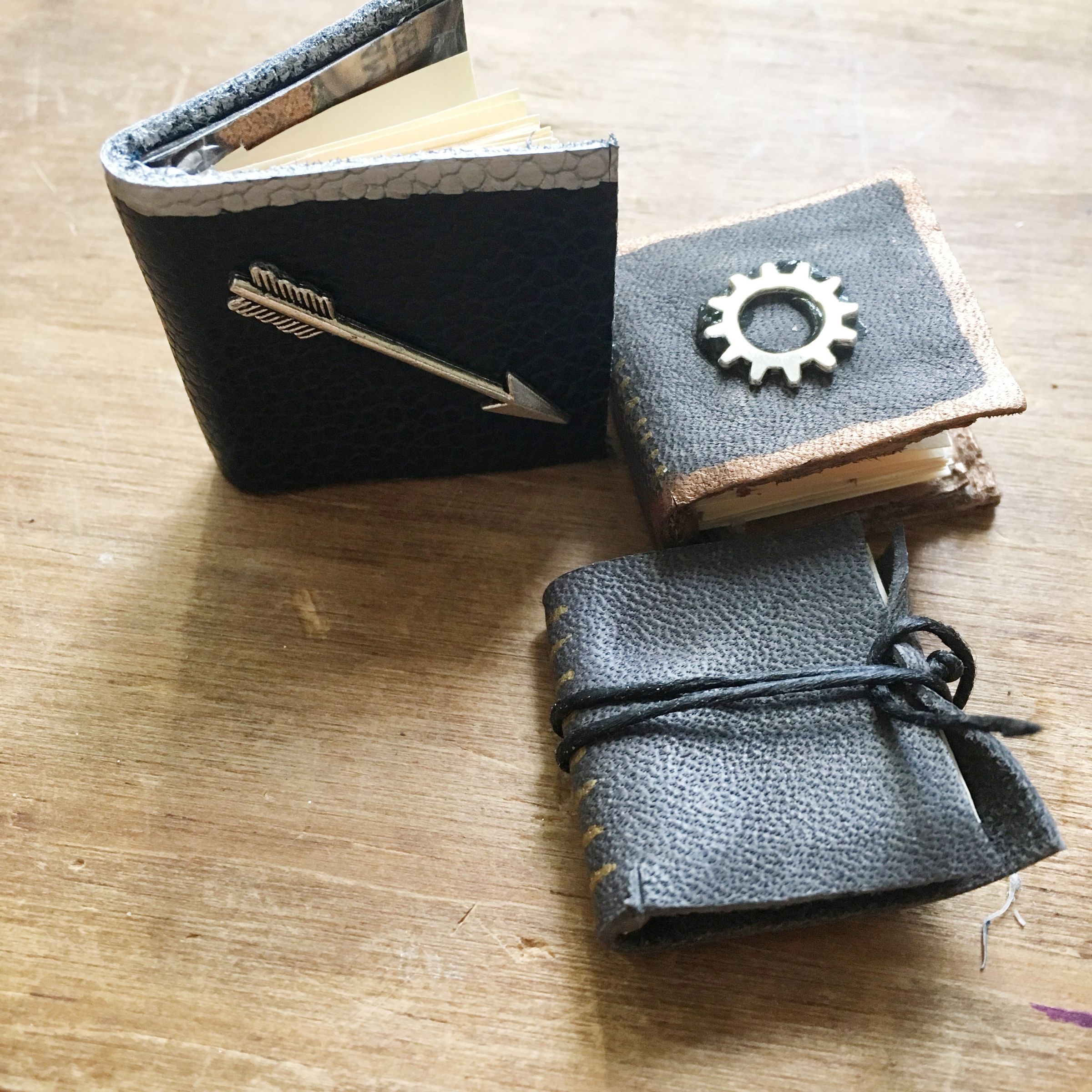 Mini Leather Books : 4 Steps (with Pictures) - Instructables