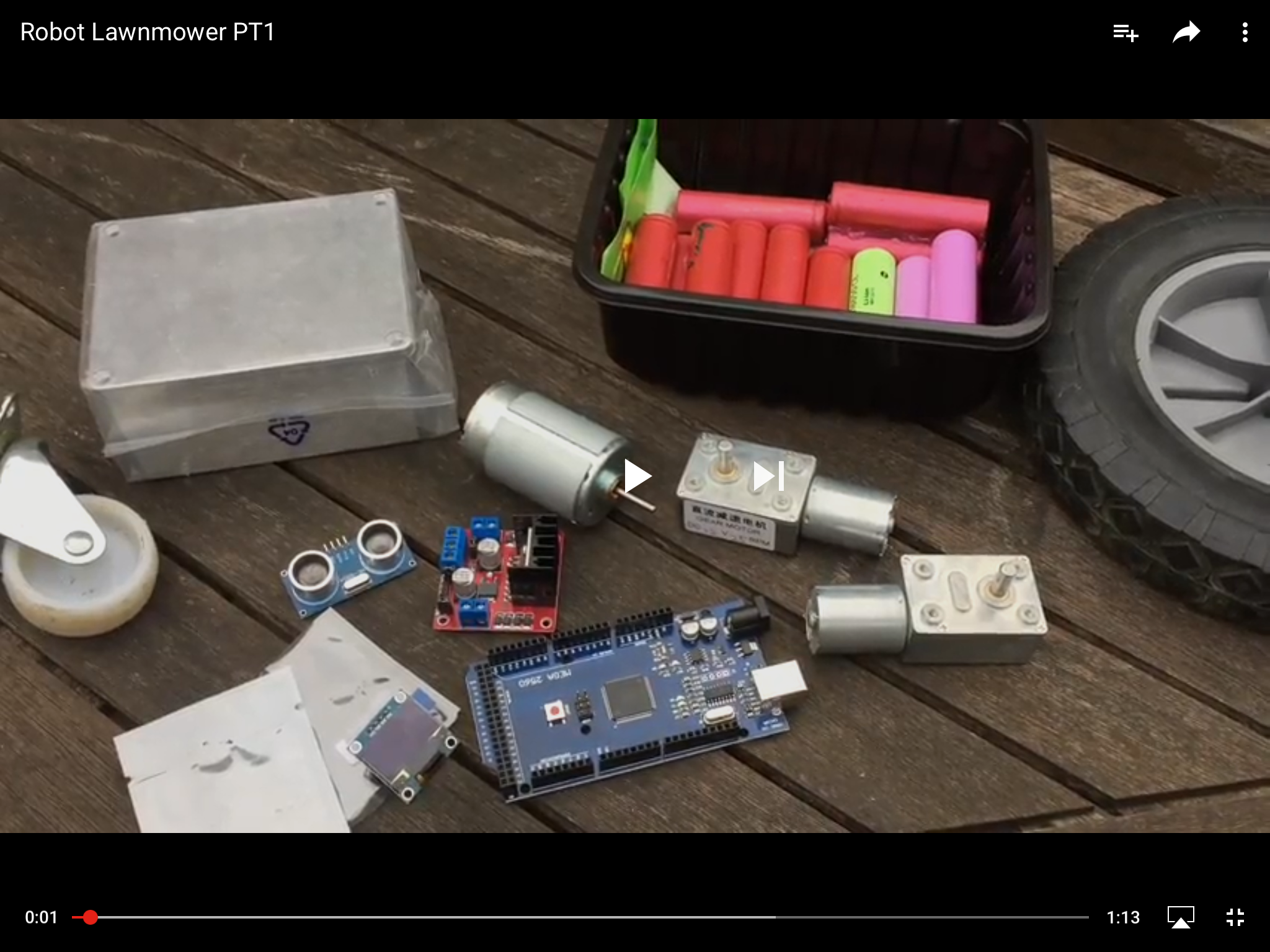 Arduino Controlled Robot Lawnmower - Ultrasonic and RGB Sensors ( Arduino 控制機器割草機 - 超聲波和RGB傳感器 ...
