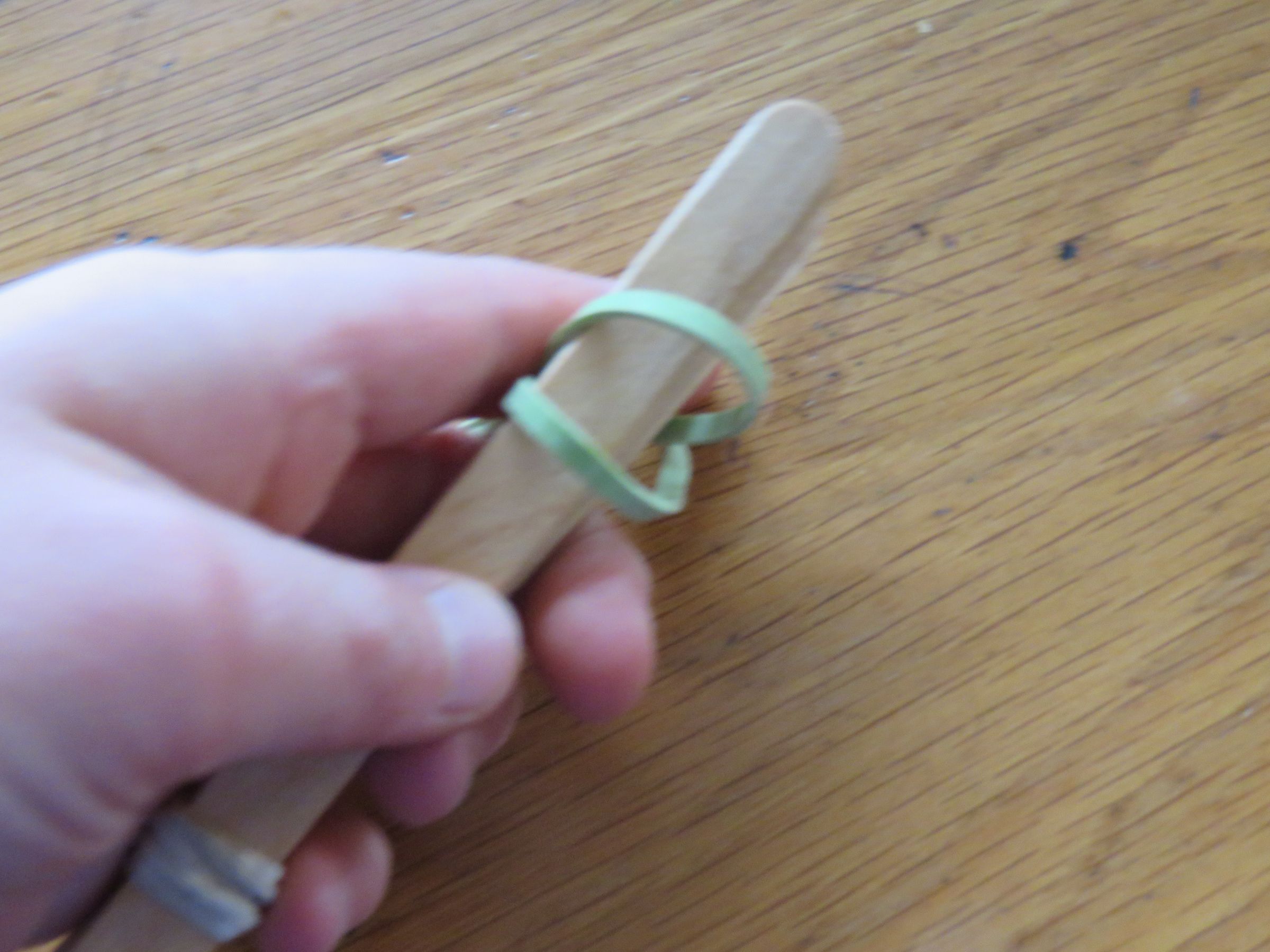 Pocket Sized Catapult : 3 Steps - Instructables