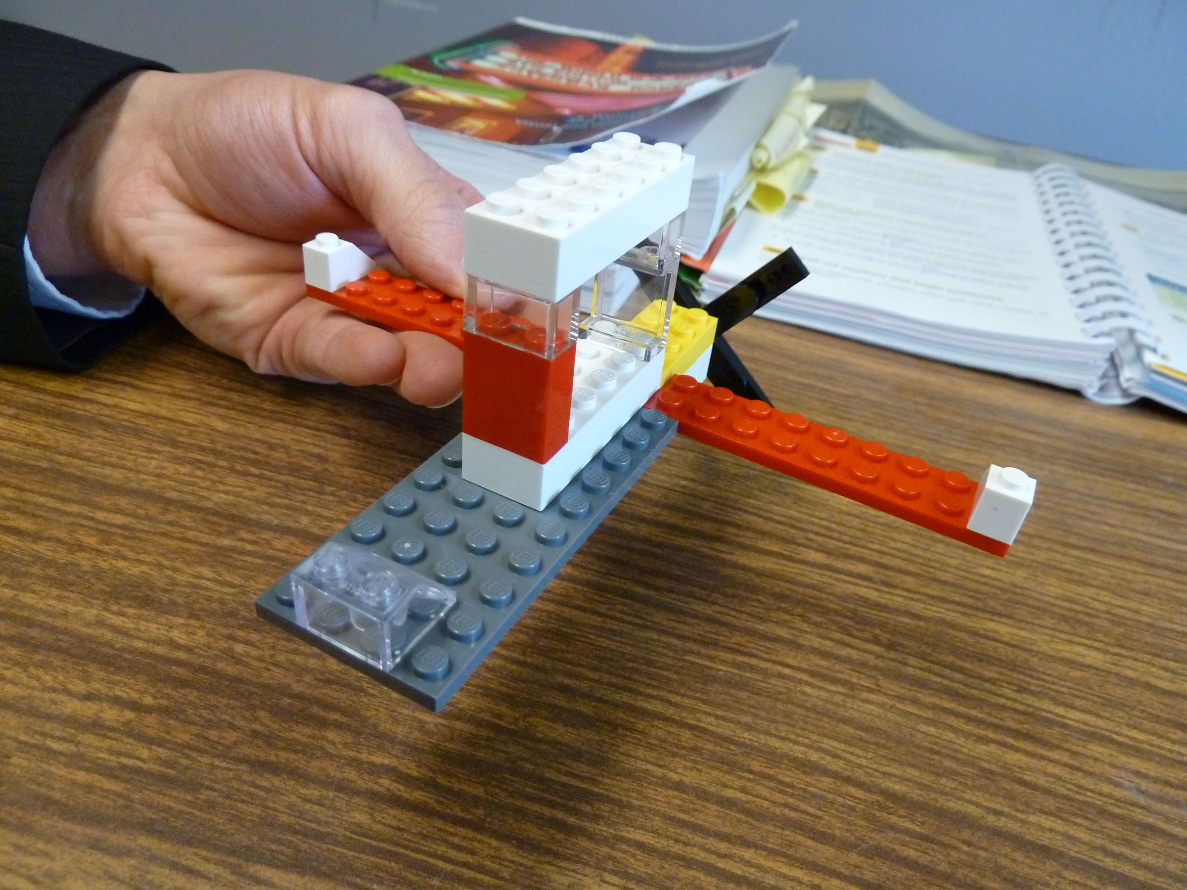 Lego Instructable - Simple Airplane : 8 Steps - Instructables