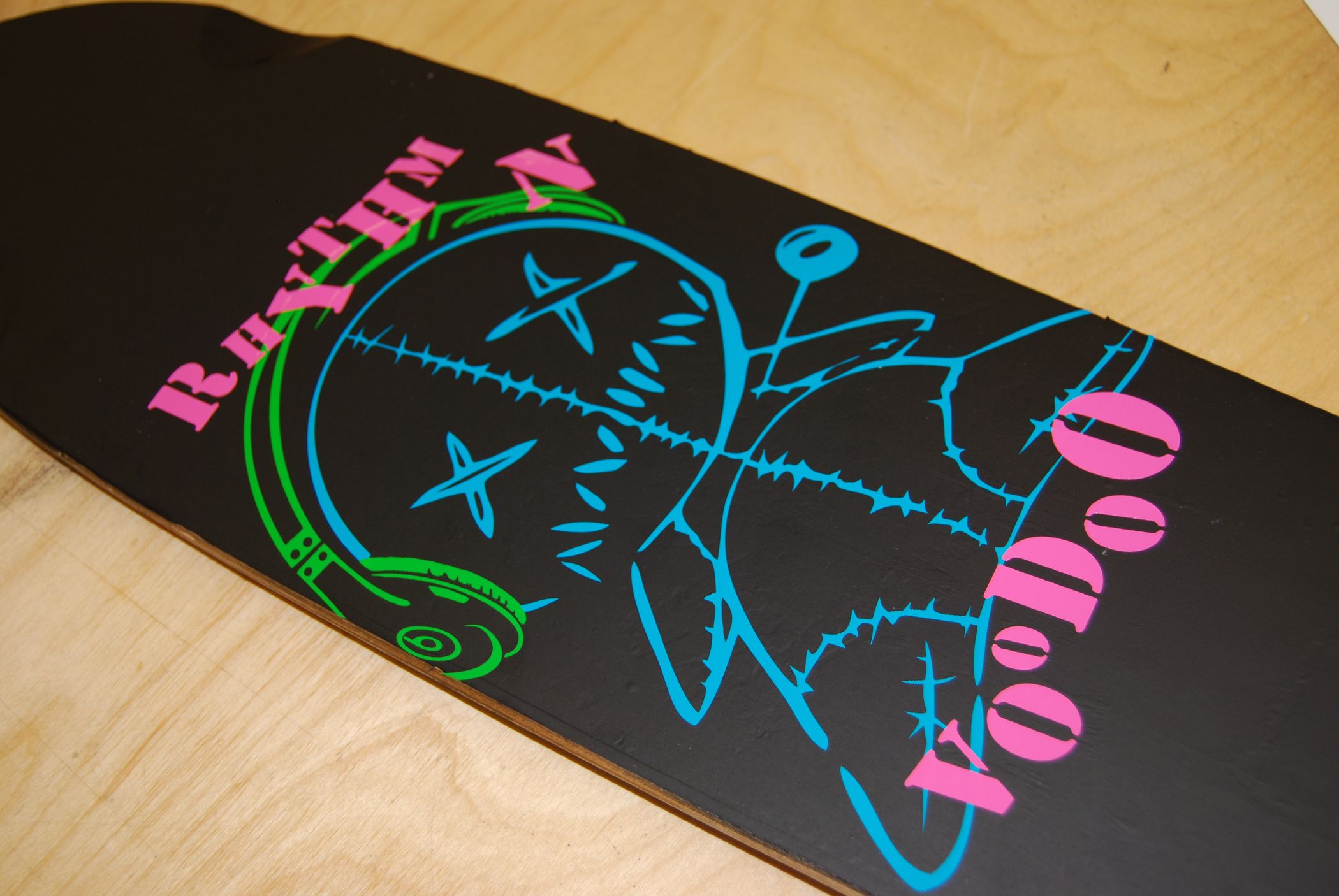 Applying Vinyl to Curved Surfaces : 4 Steps (with Pictures) - Instructables