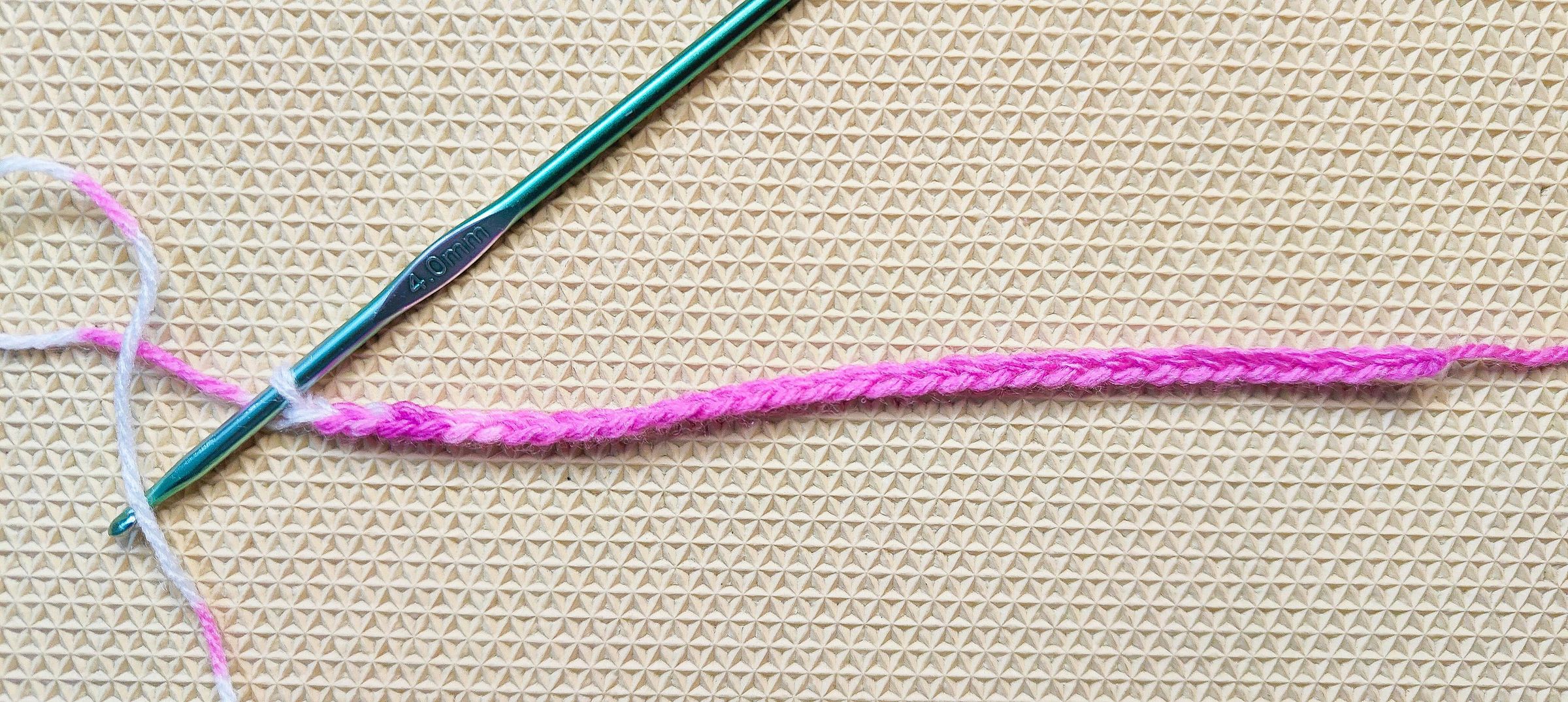 Easiest One Row Repeat Crochet Scarf Pattern : 6 Steps (with Pictures ...