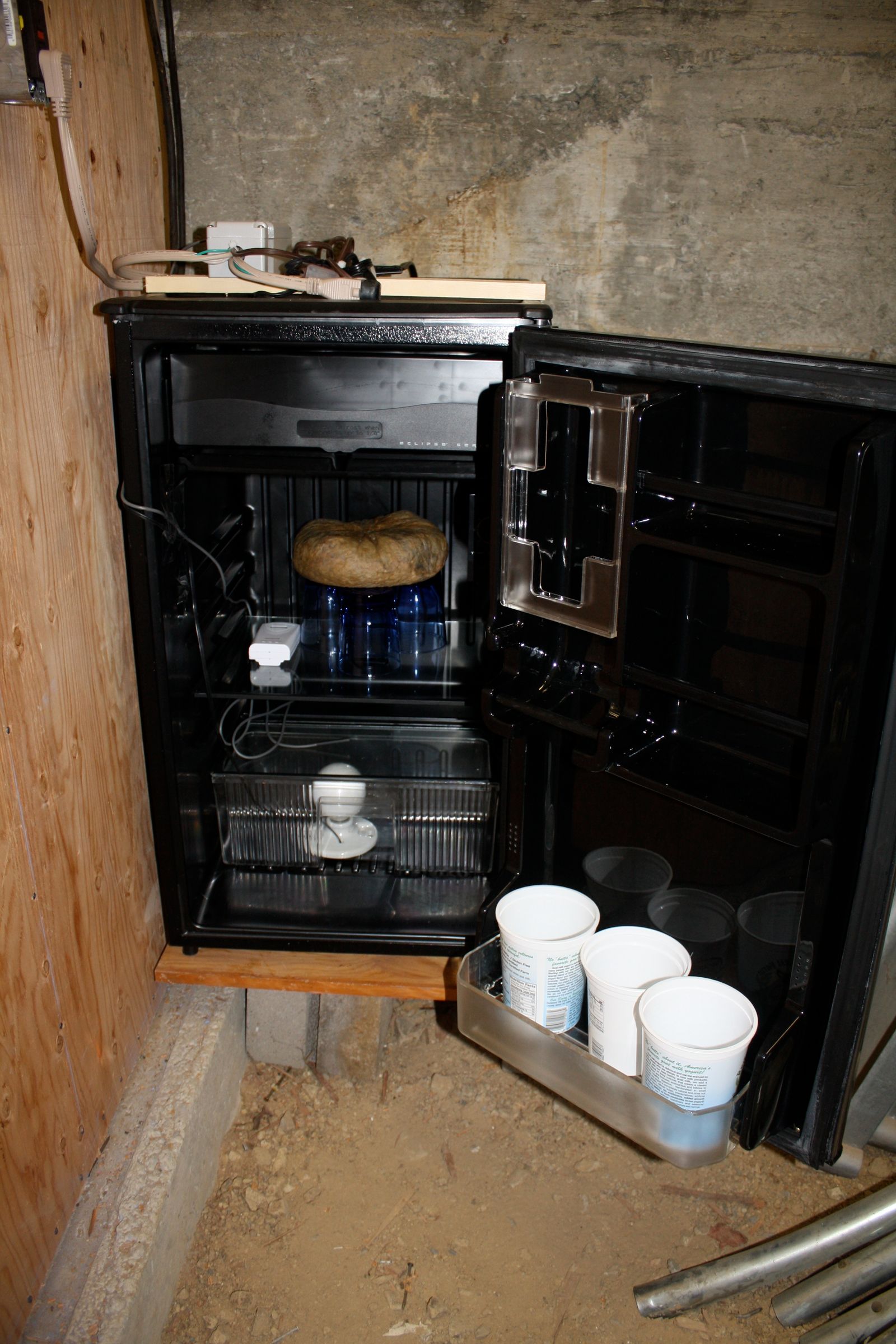 How to Make a Cave to Age Cheese : 8 Steps (with Pictures) - Instructables