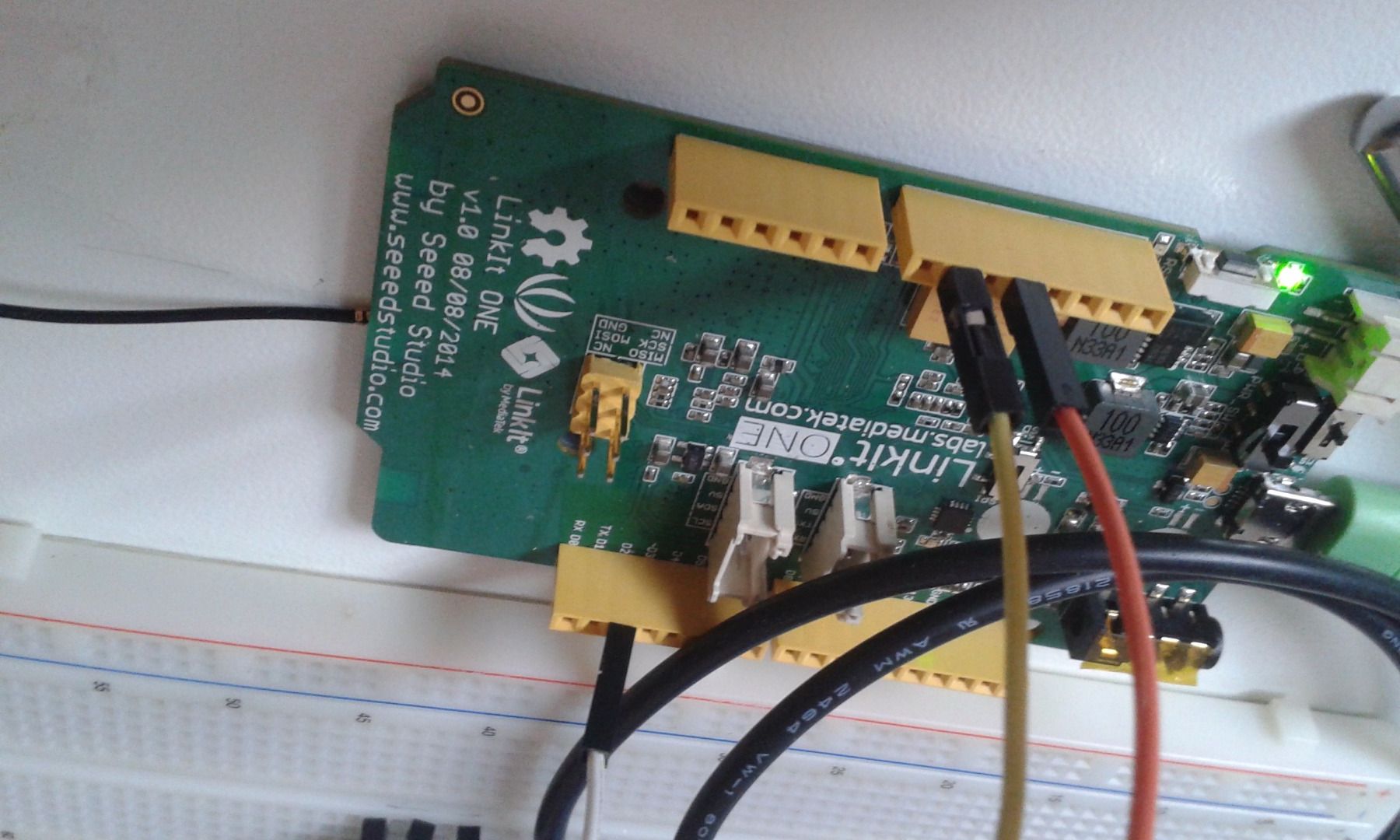 Linkit One OneWire DS18B20 : 4 Steps - Instructables