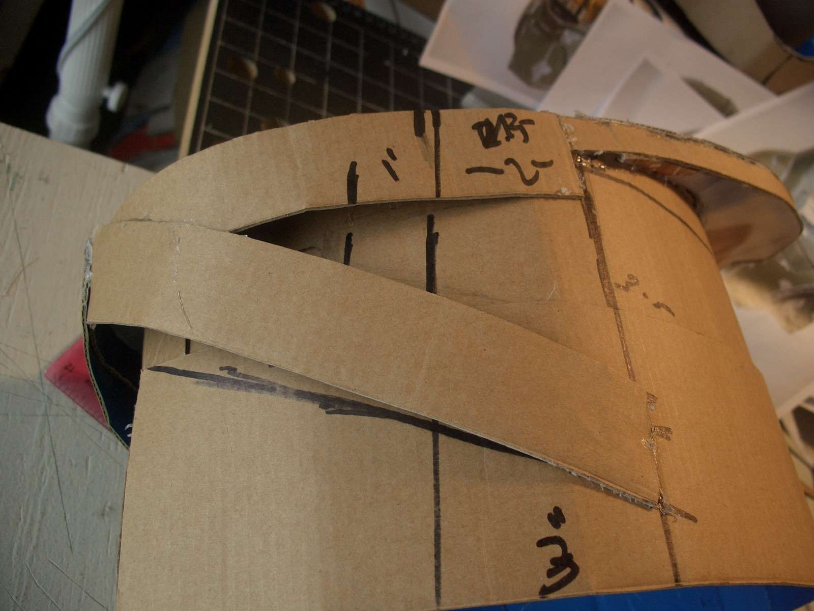 Cardboard/Fiberglass Halo 3 Inspired Master Chief Costume : 15 Steps ...