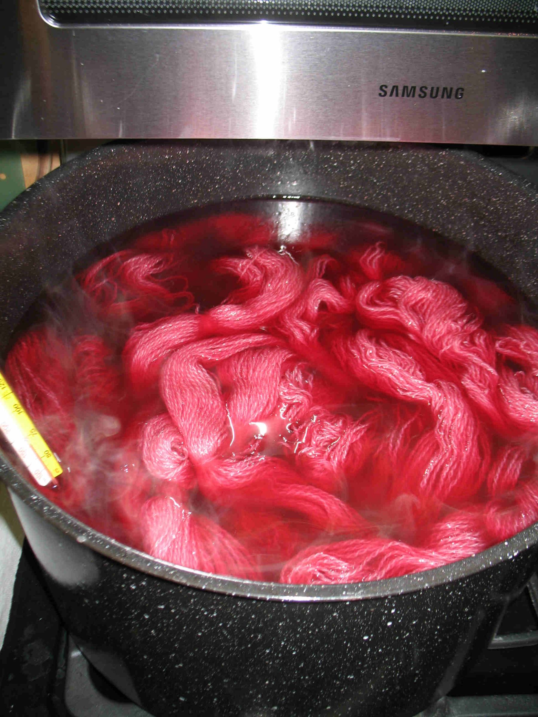 Dyeing Wool Yarn With Madder Root : 4 Steps - Instructables