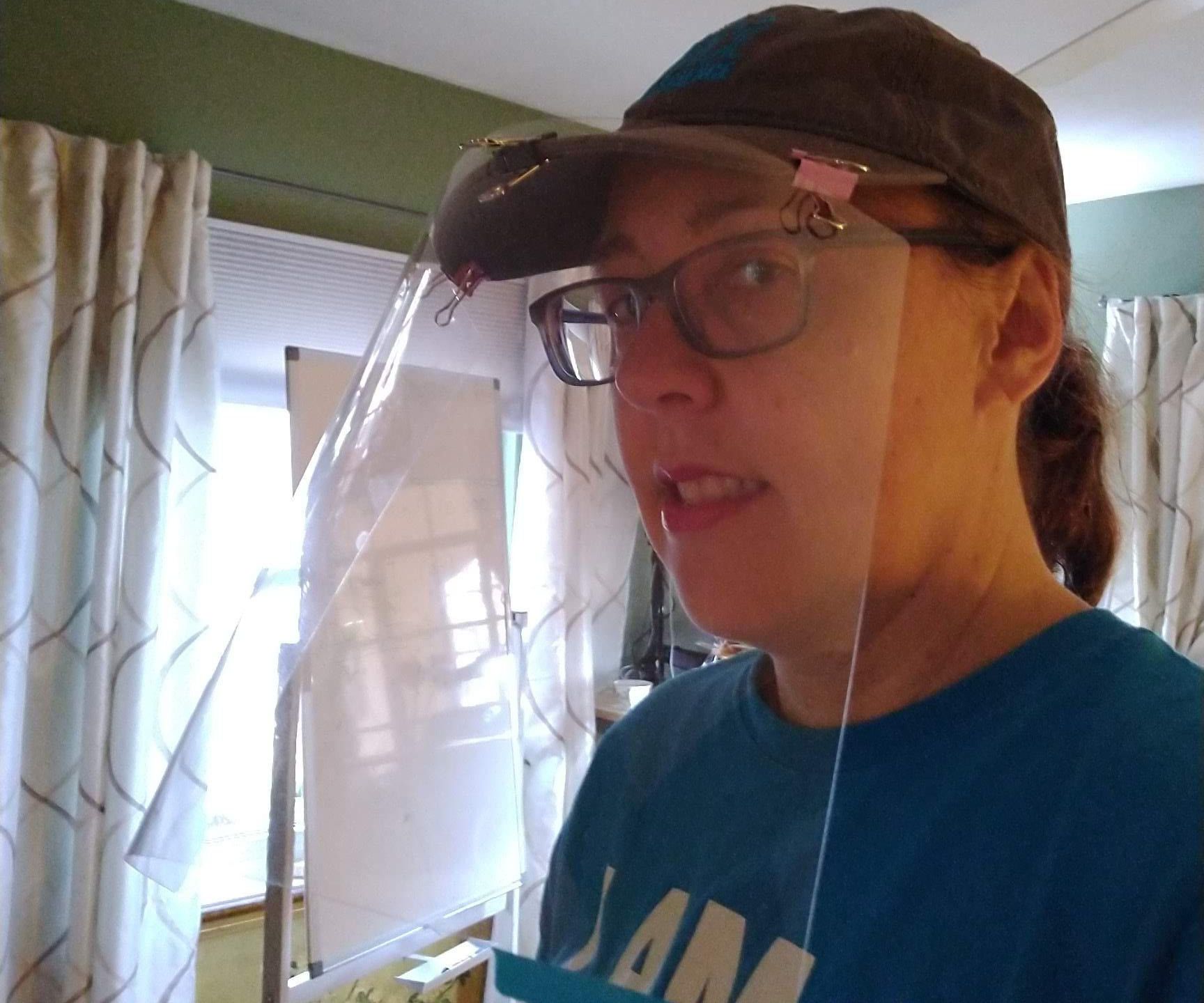 DIY Faceshield in 2 Steps : 3 Steps - Instructables