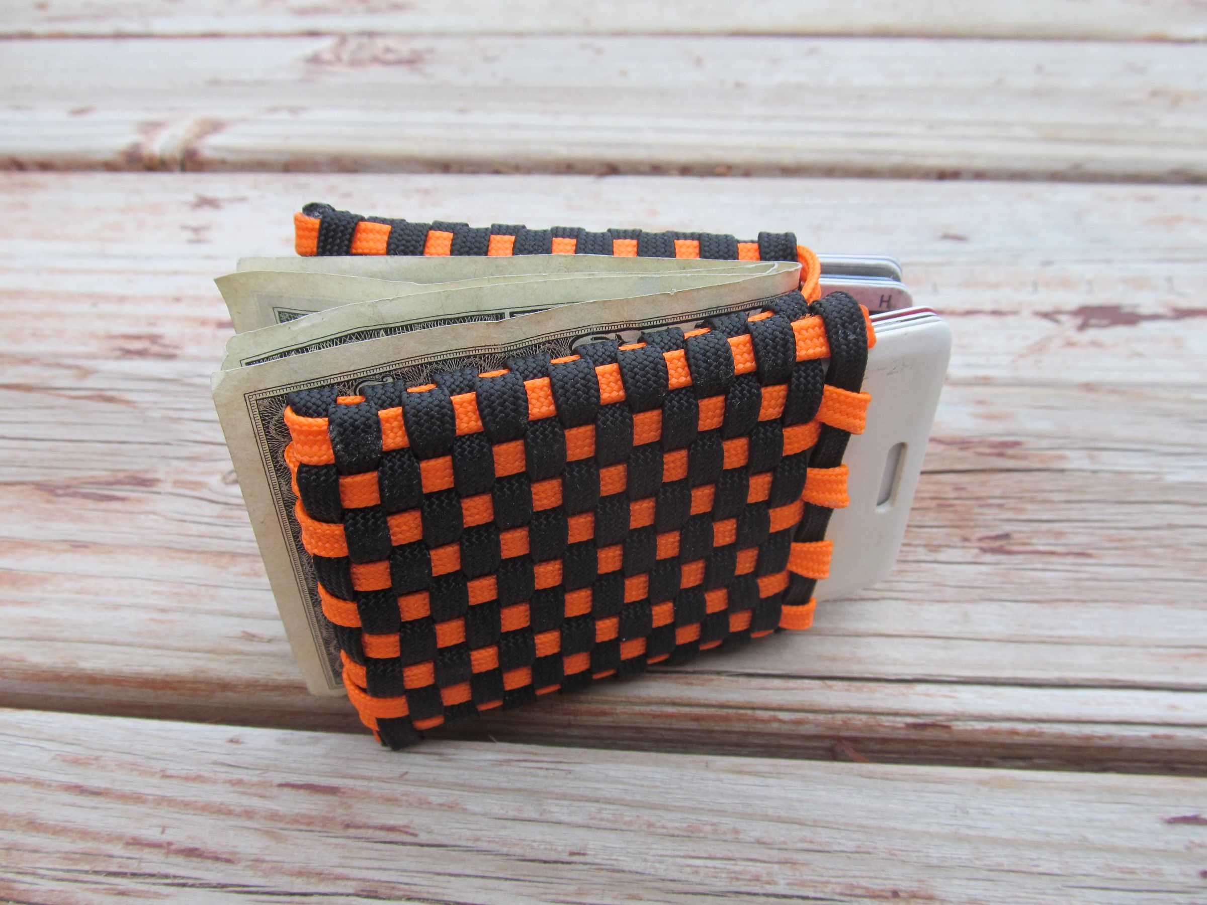 Paracord Wallet : 5 Steps (with Pictures) - Instructables