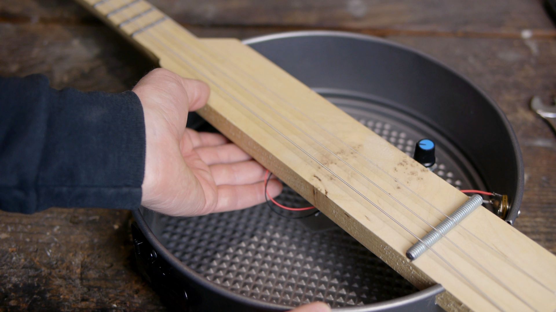 Cigar Box Stomp Box : 7 Steps (with Pictures) - Instructables