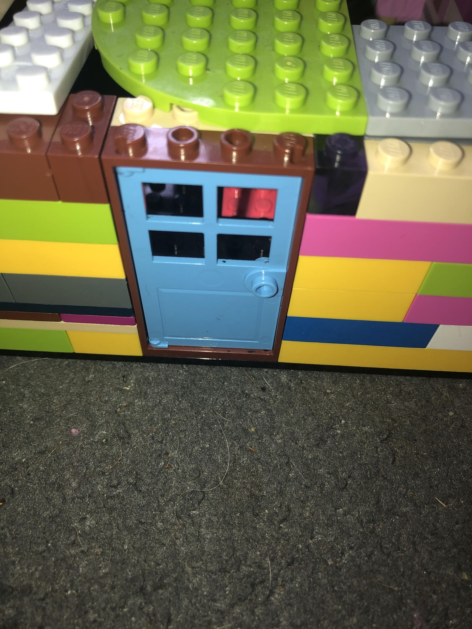 Lego Castle Containing Random Bricks : 5 Steps - Instructables
