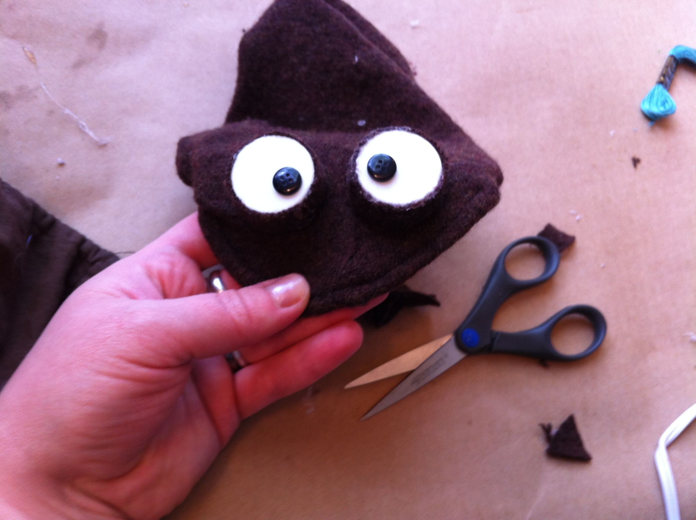 Simple Sweater Puppet : 6 Steps - Instructables