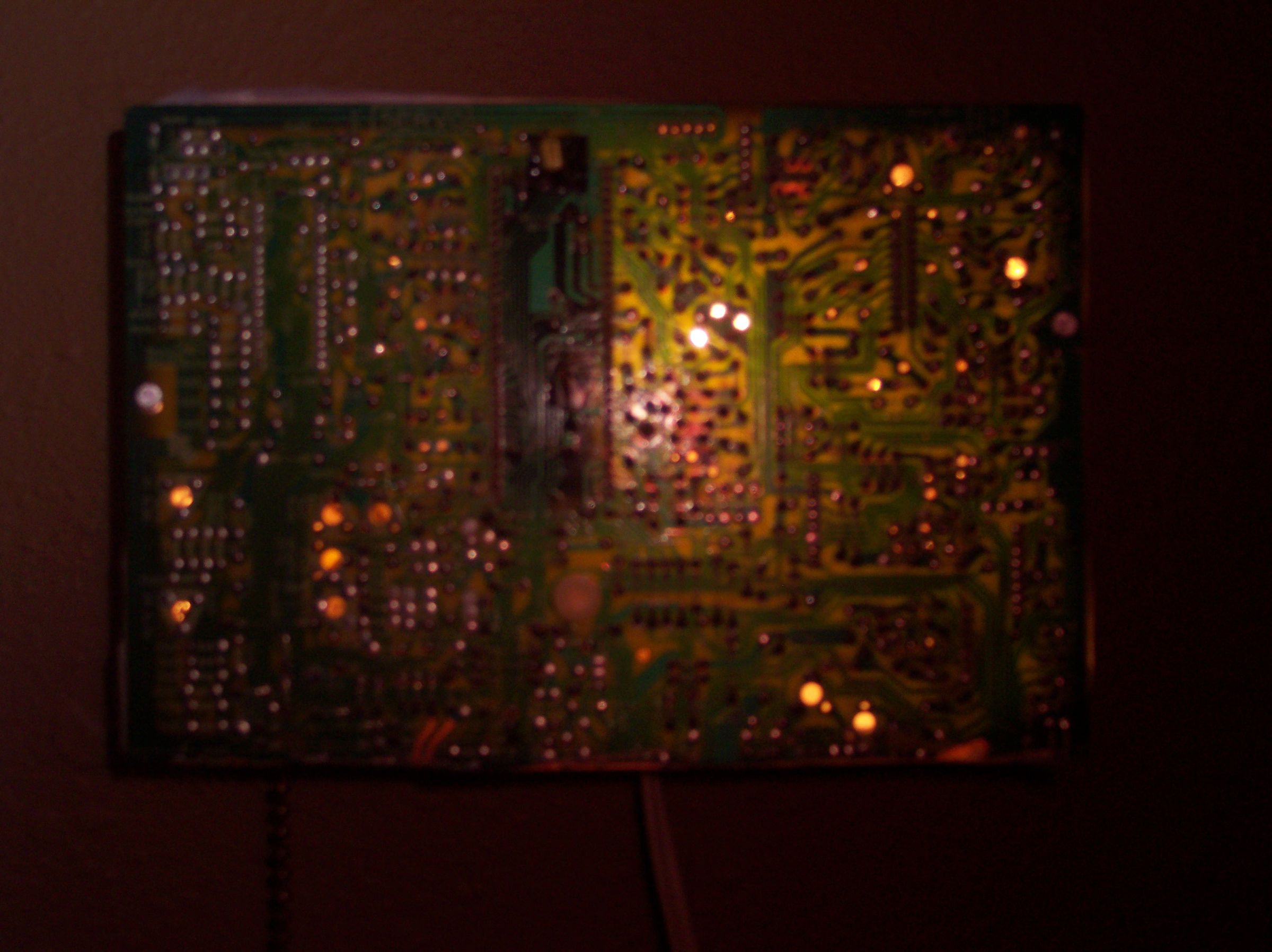 Circuit Board Wall Lamp!!!!! : 5 Steps - Instructables