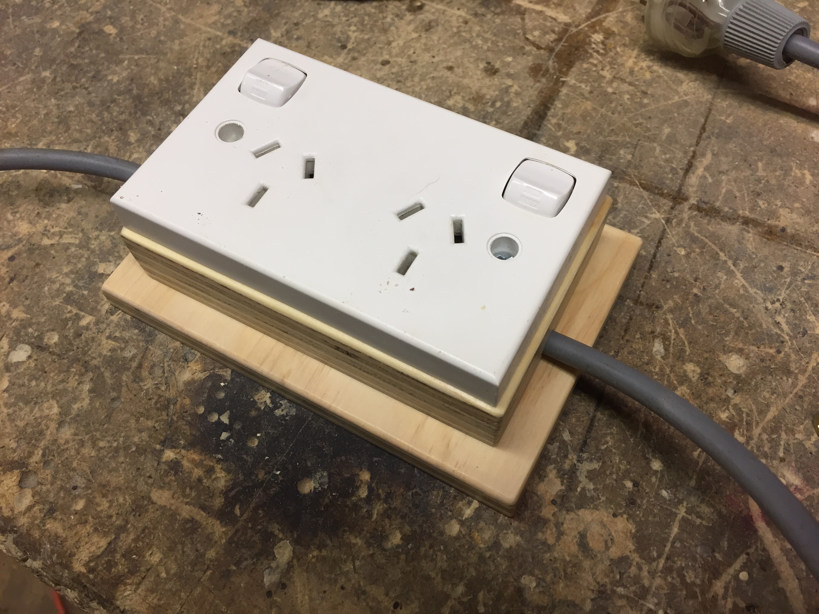Handy Spaced Powerboard for Work Space : 5 Steps (with Pictures ...