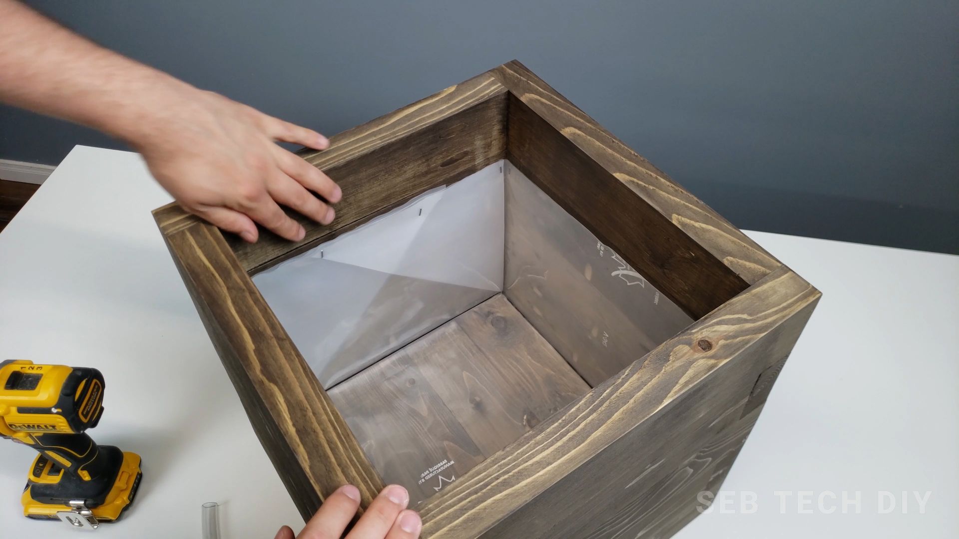 DIY Modern Planter Box / Made With 2x4's : 16 Steps (with Pictures ...