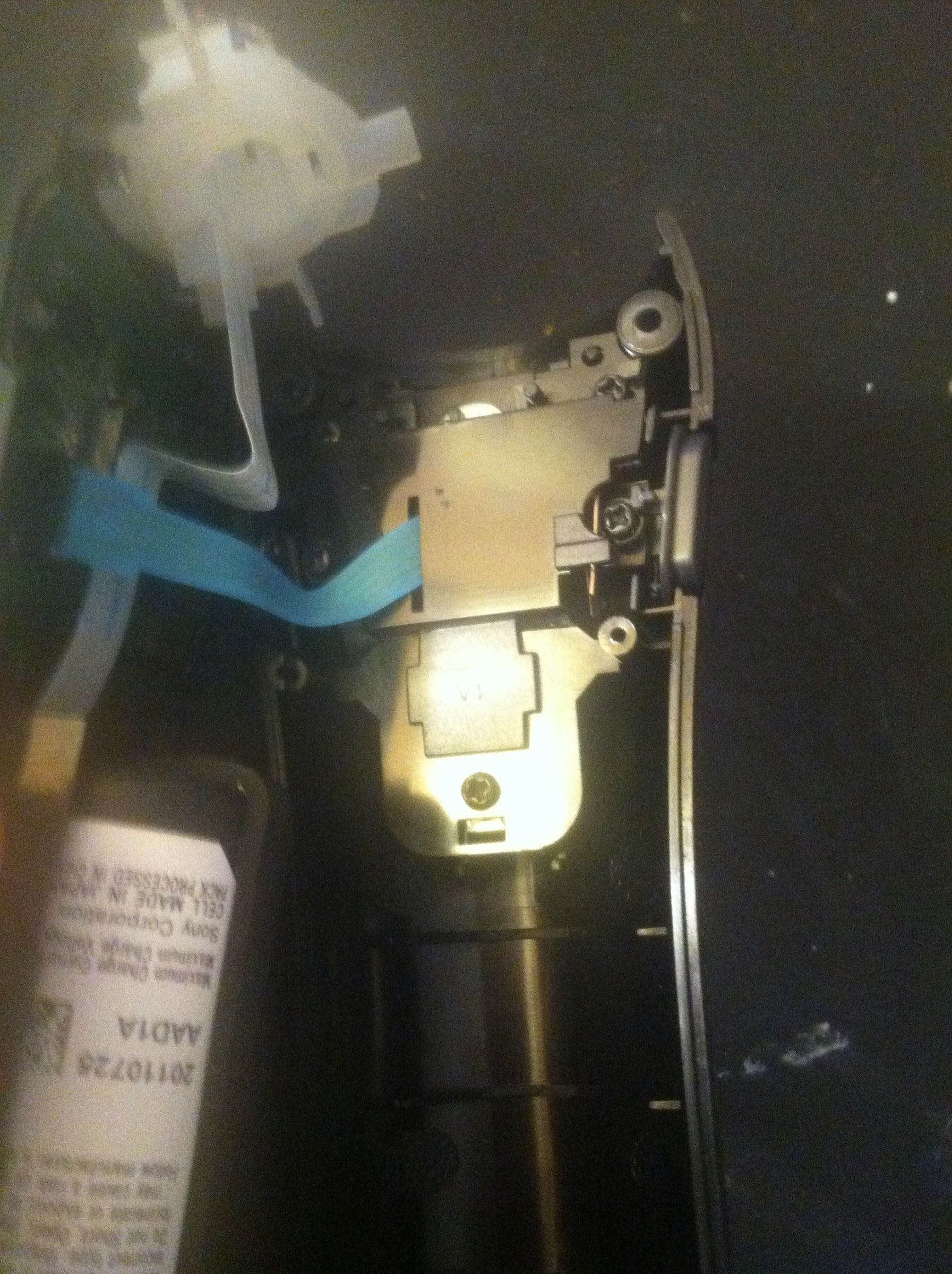 Dismantle a PS3 Move Controller : 7 Steps - Instructables