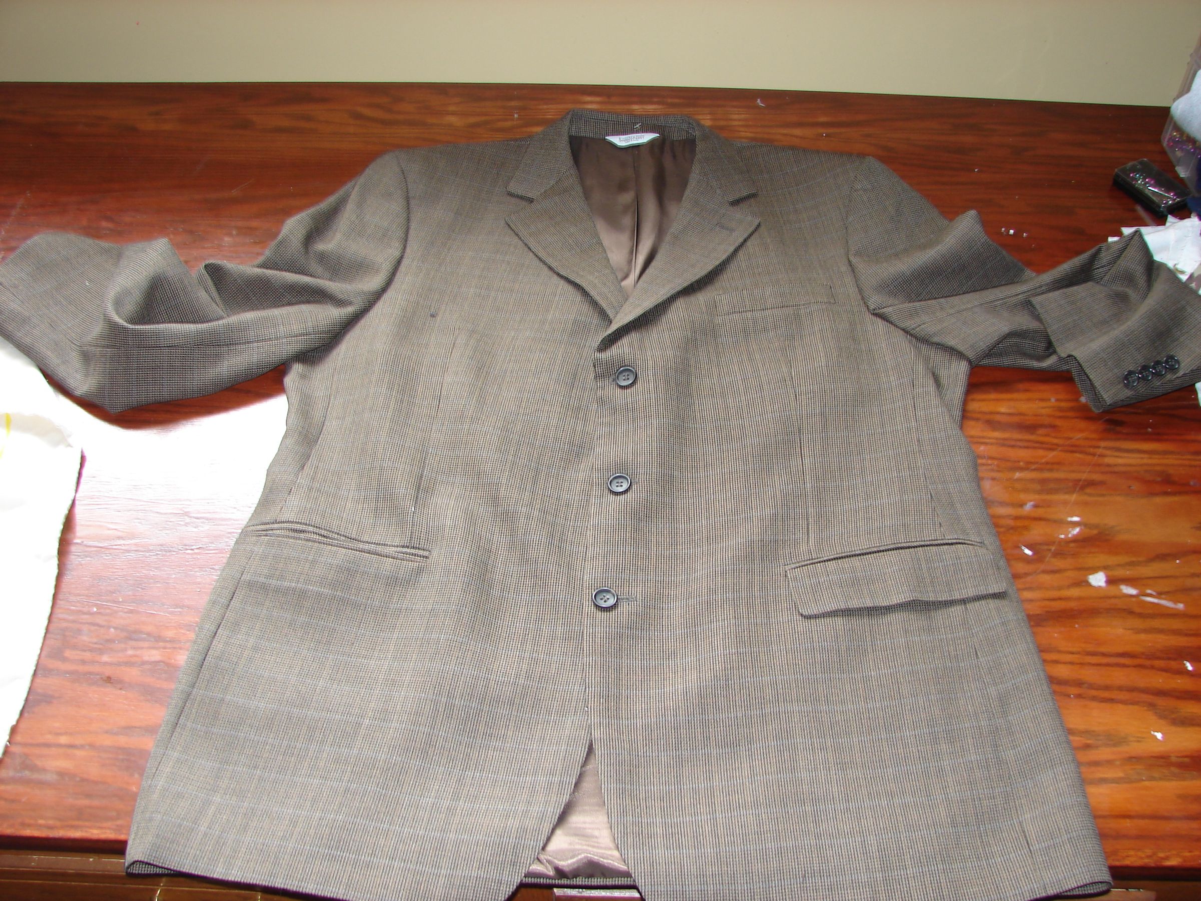 Suit Apron! : 14 Steps - Instructables