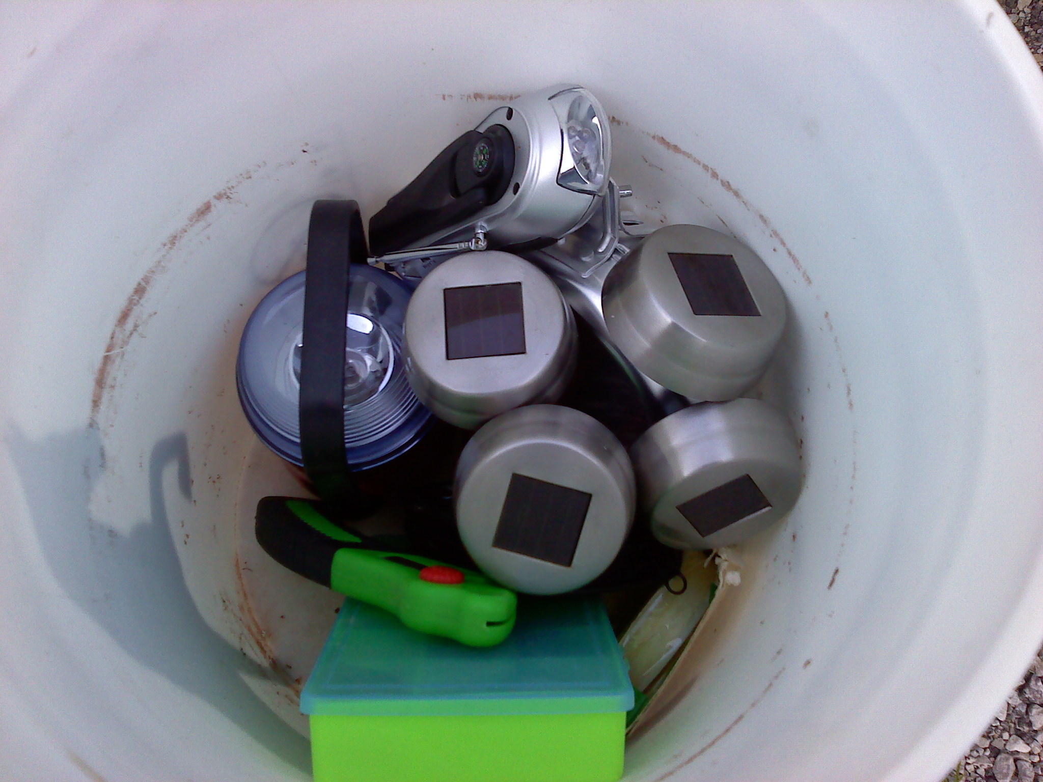 Bucket Solar Light & Storage Container SUPER EASY (with Pictures ...