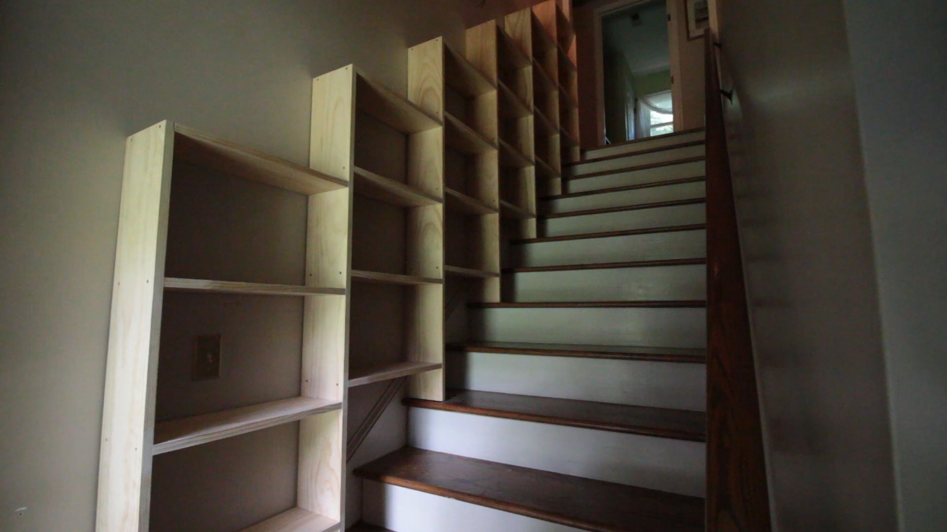 Stairway Bookshelves : 7 Steps (with Pictures) - Instructables