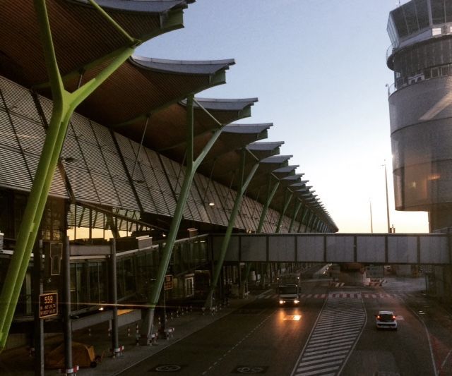 How to Travel by Plane Comfortably : 18 Steps (with Pictures ...