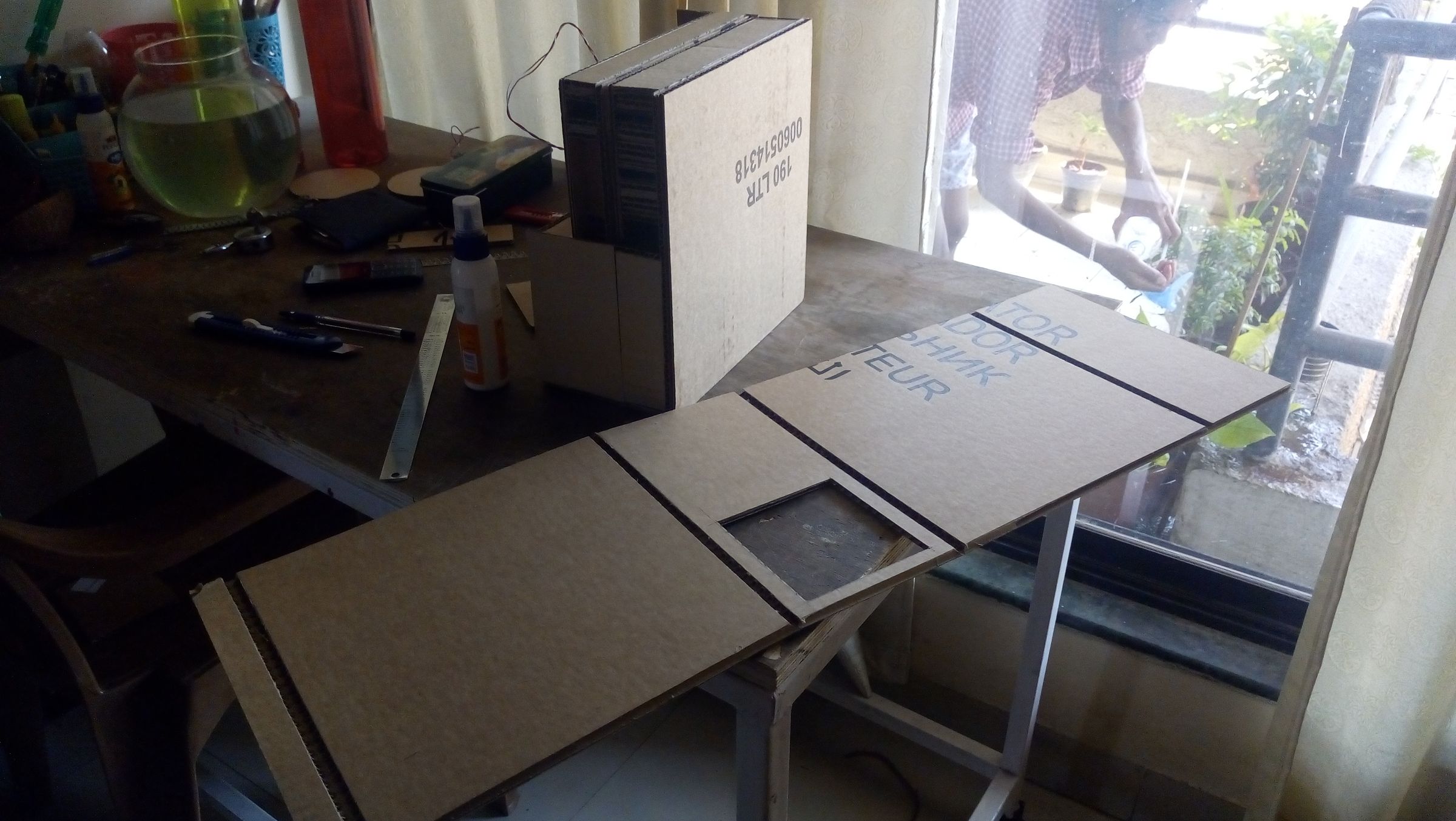 Home Theater Using Cardboard : 9 Steps (with Pictures) - Instructables