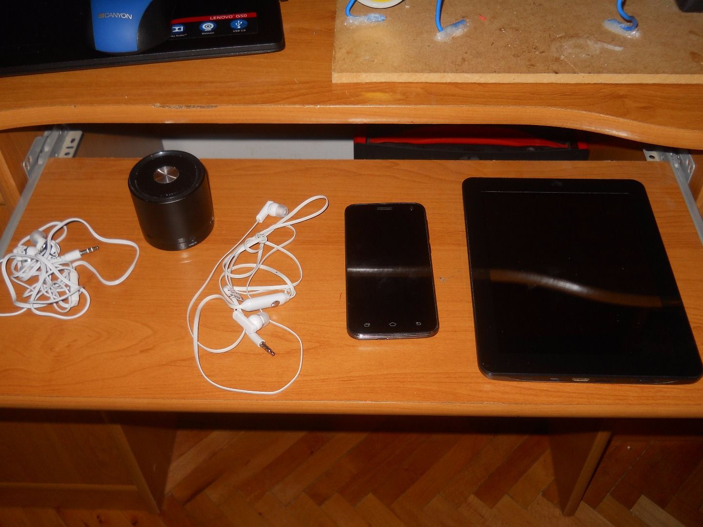 Make a One Desk Electronics Lab (in a Small Place, for Beginners) : 17 ...