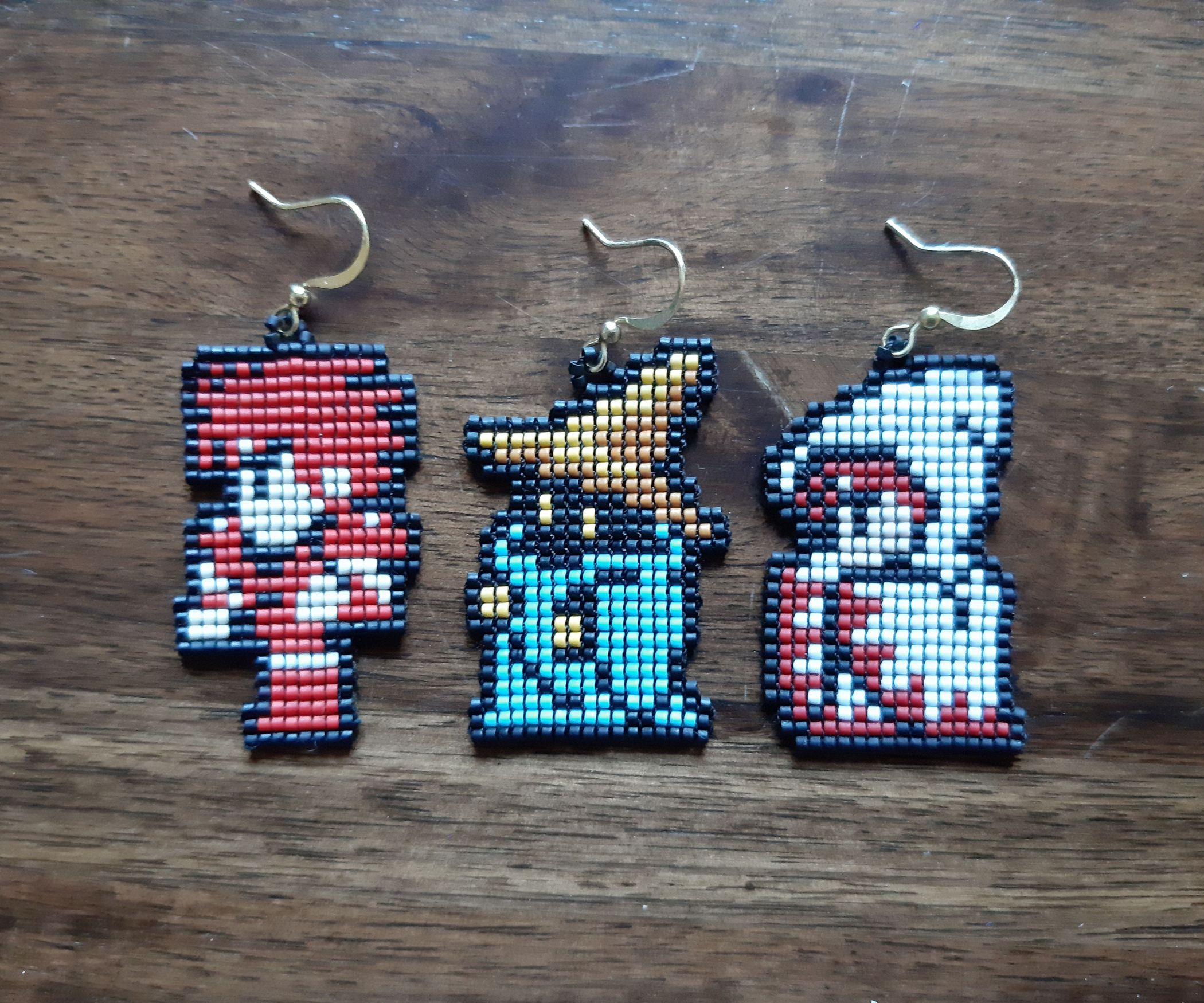 Beaded Pixel Art Jewelry : 11 Steps (with Pictures) - Instructables