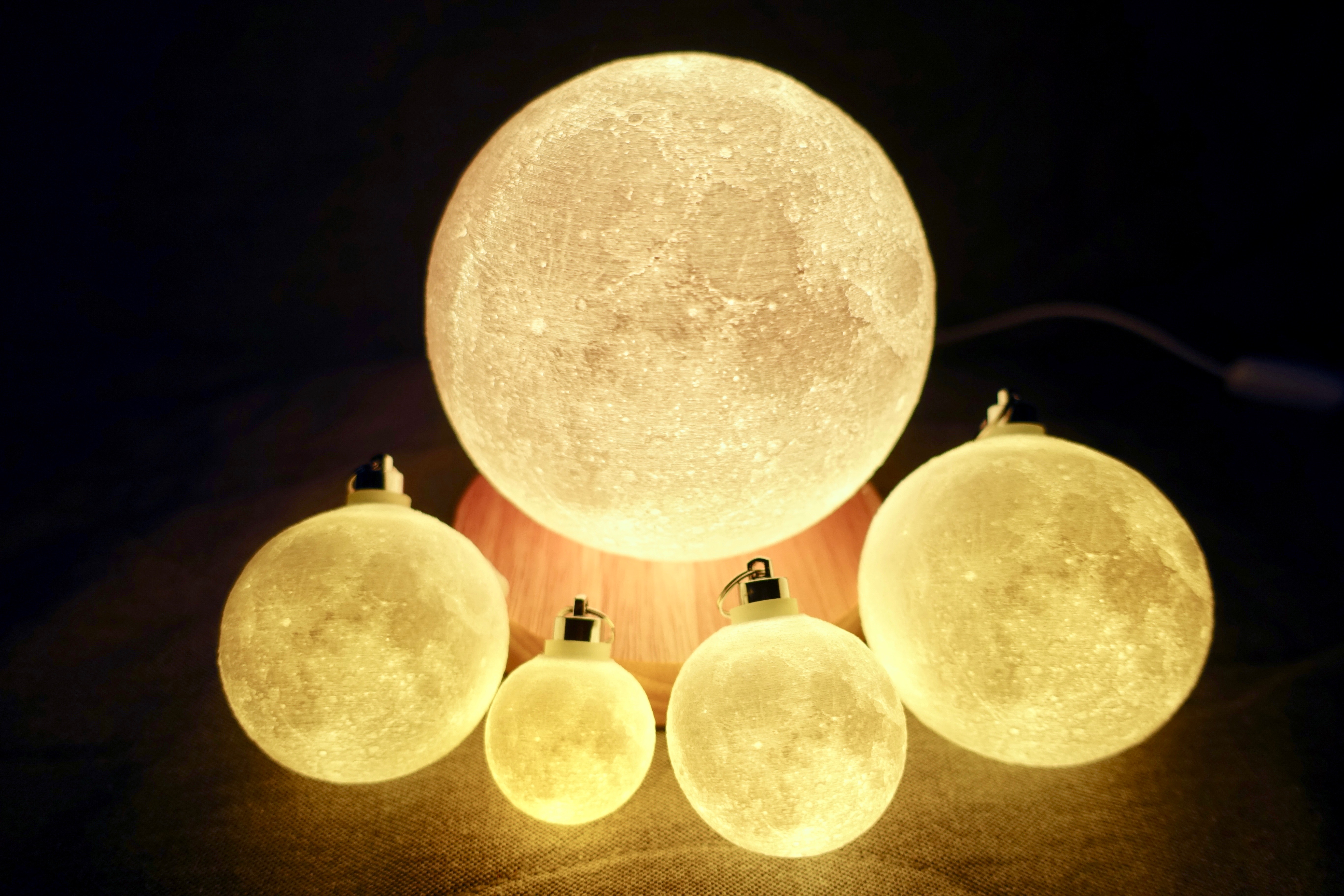 Progressive Detail Moon Lamp : 23 Steps (with Pictures) - Instructables