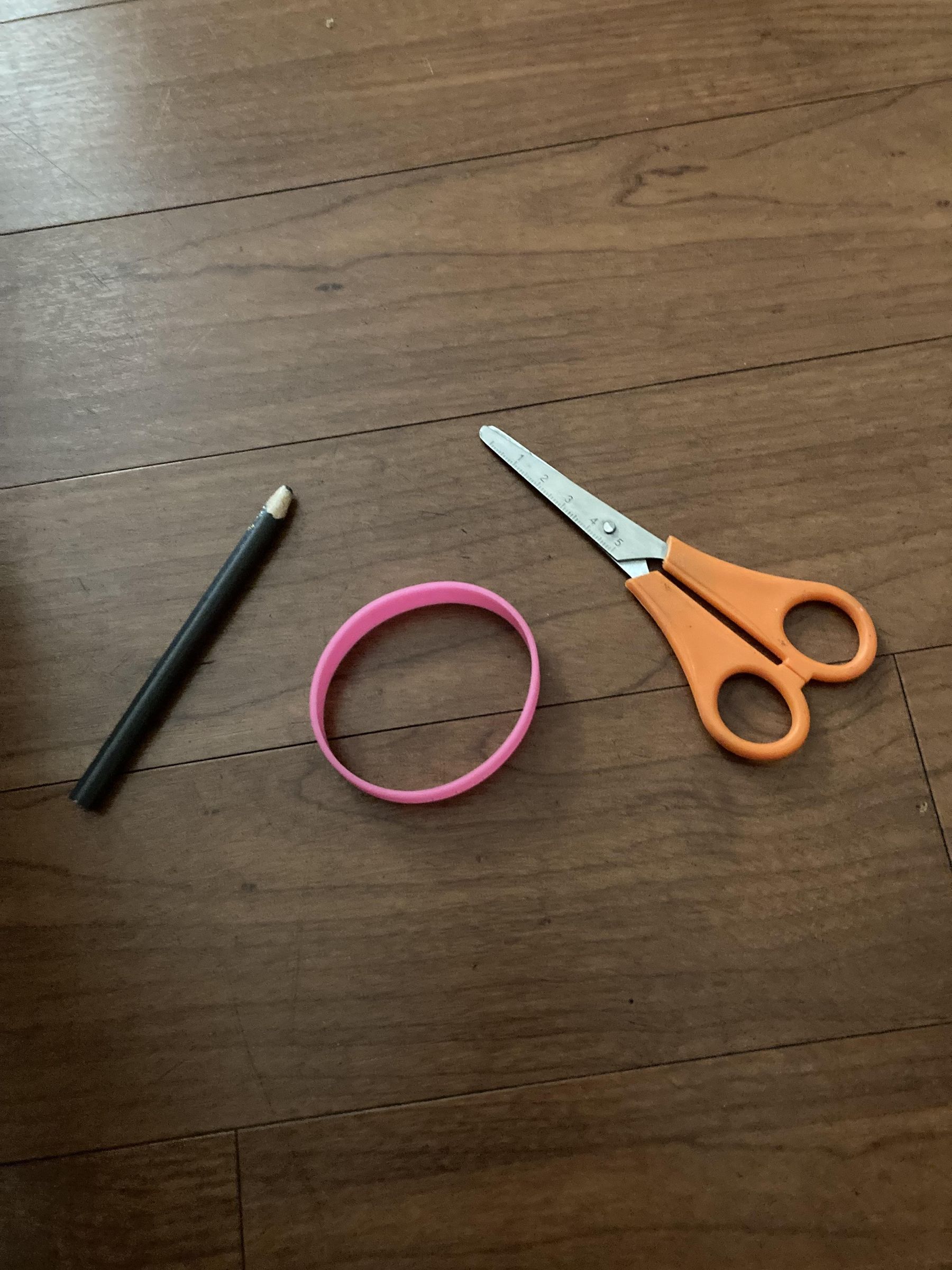 Pencil Shooter Powered by Rubber Band (Fast!) : 4 Steps - Instructables