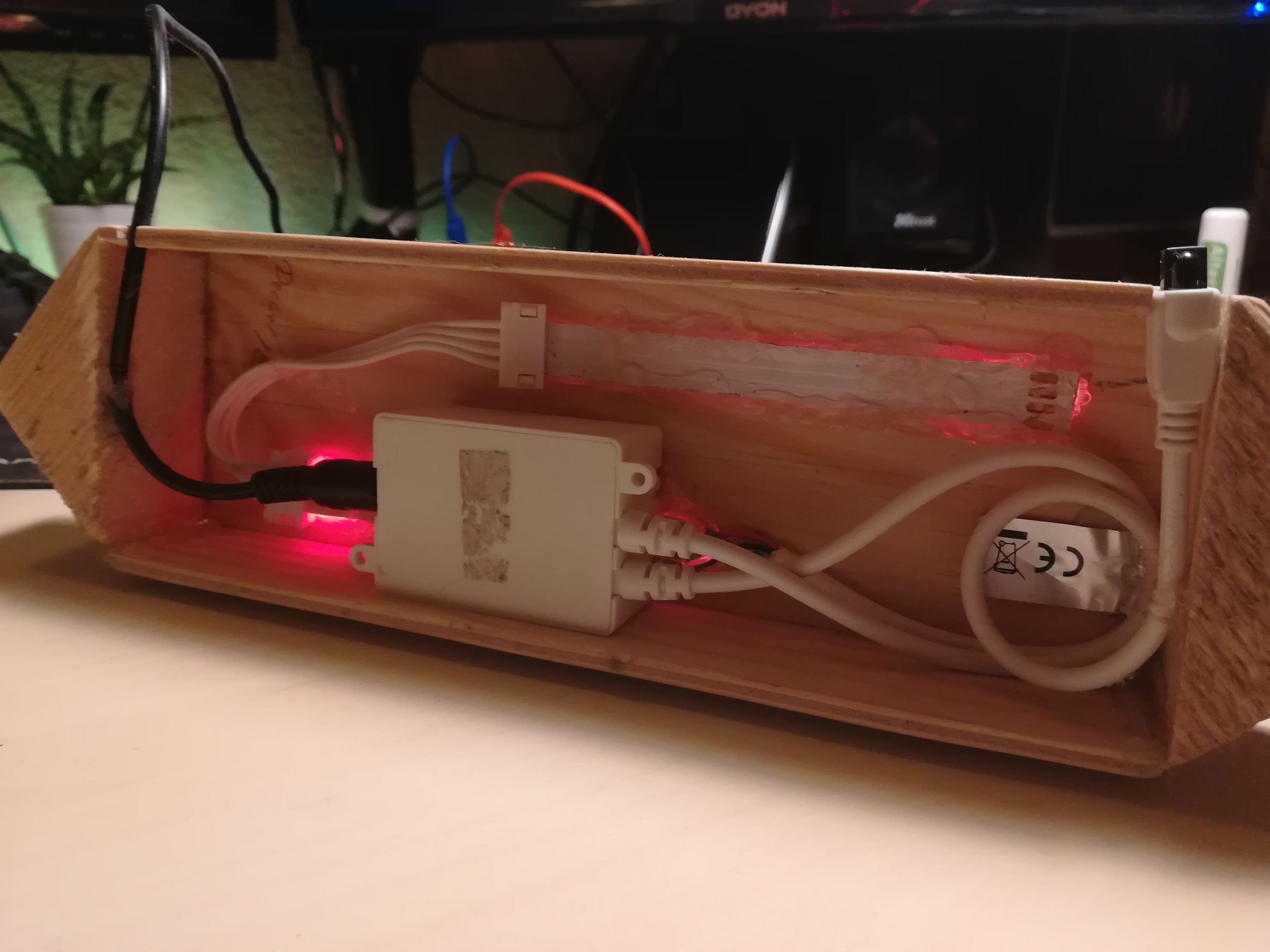 LED Plexiglass Light : 6 Steps - Instructables