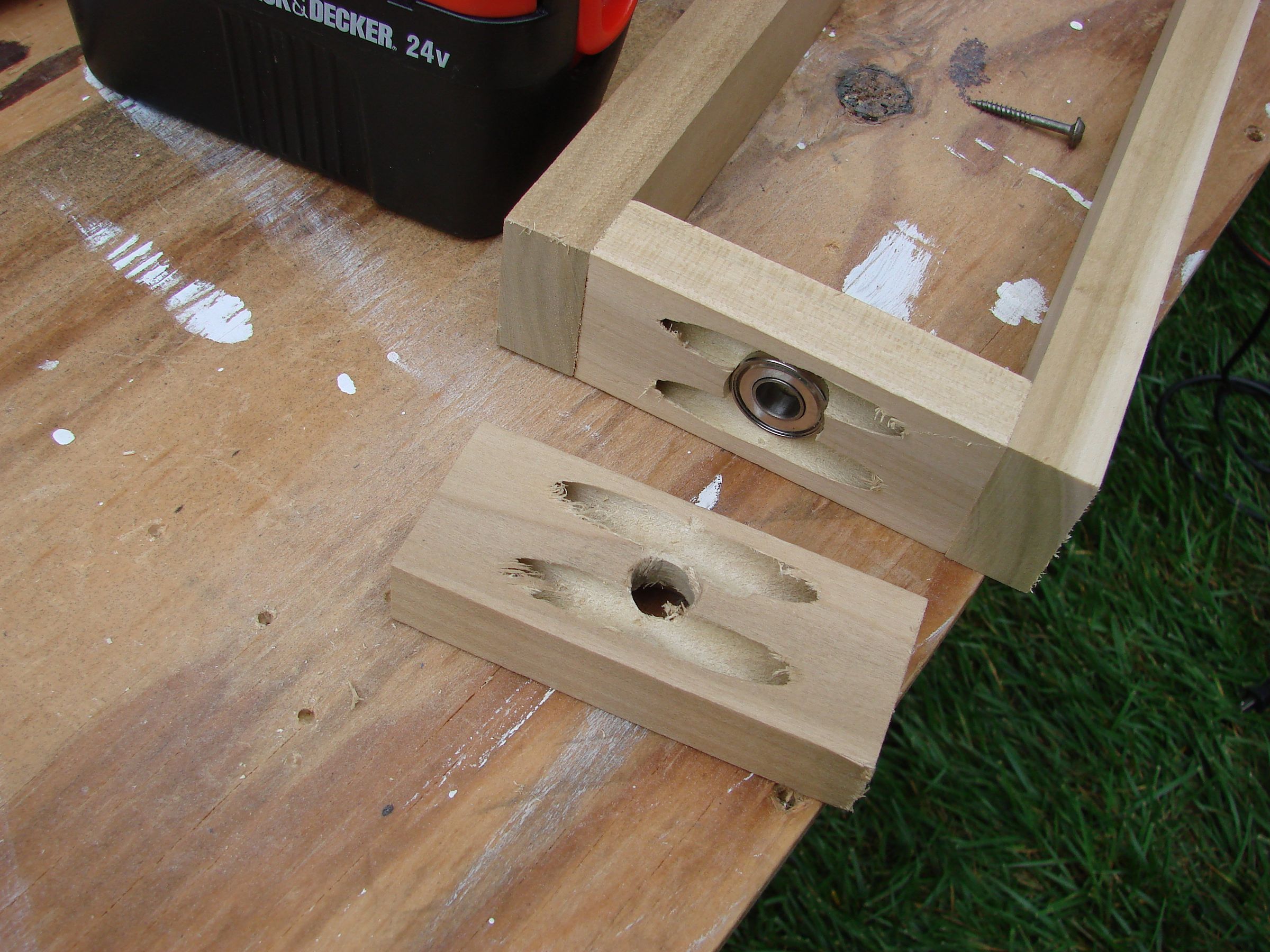 Internet Enabled Solar Tracker : 15 Steps (with Pictures) - Instructables