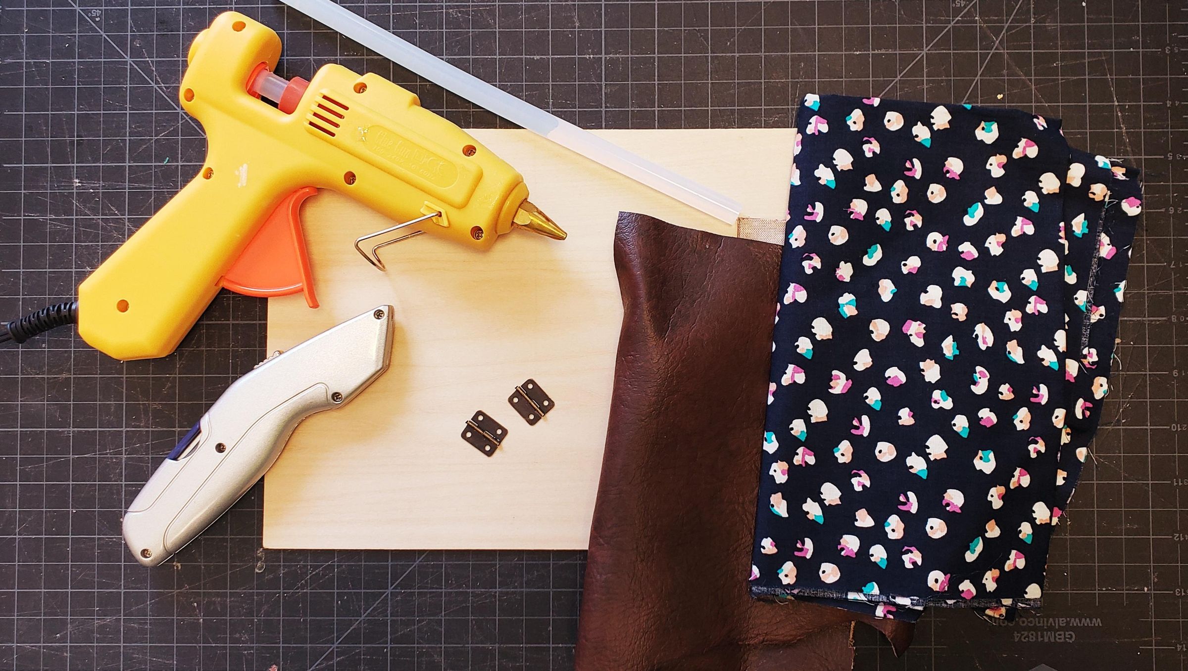 30-Minute Decorative Box (+ Hot Glue Tips) : 6 Steps (with Pictures ...