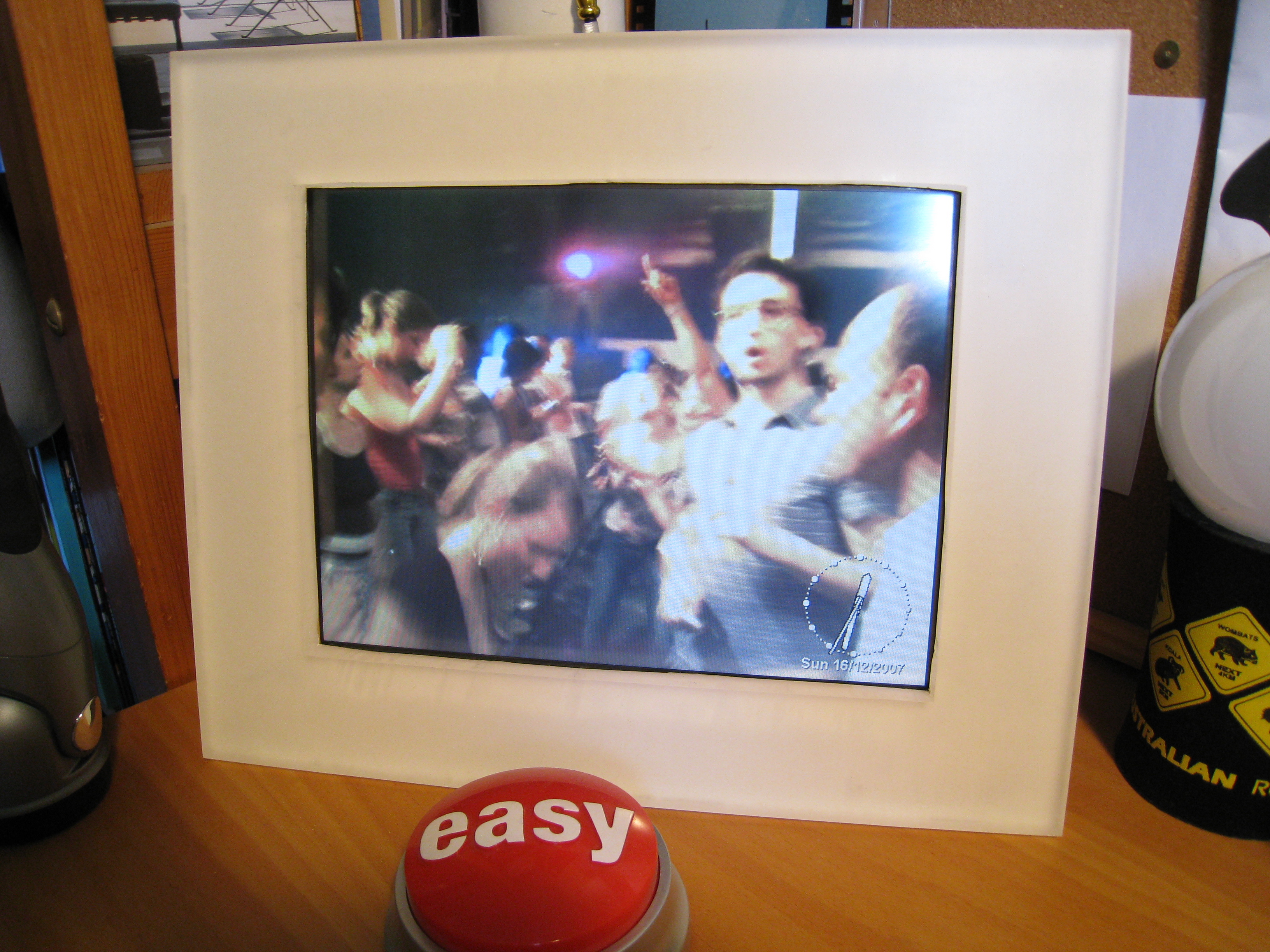 Make Electronic Widget Frames From Old Computers : 6 Steps (with ...