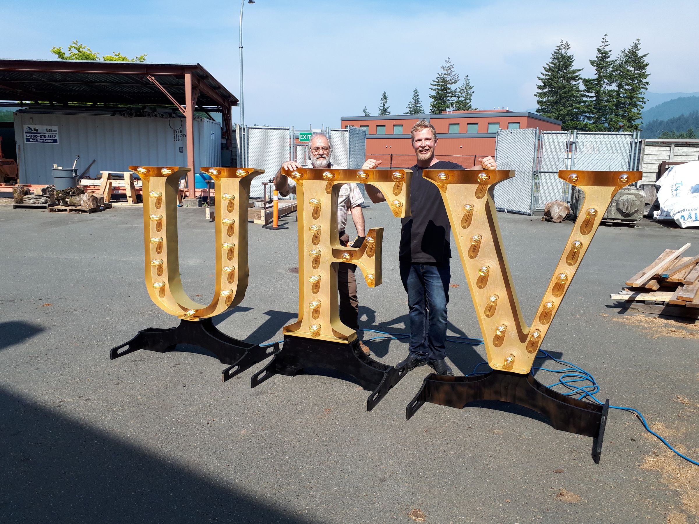 Massive "Marquee Letter" Decorations! : 14 Steps (with Pictures ...