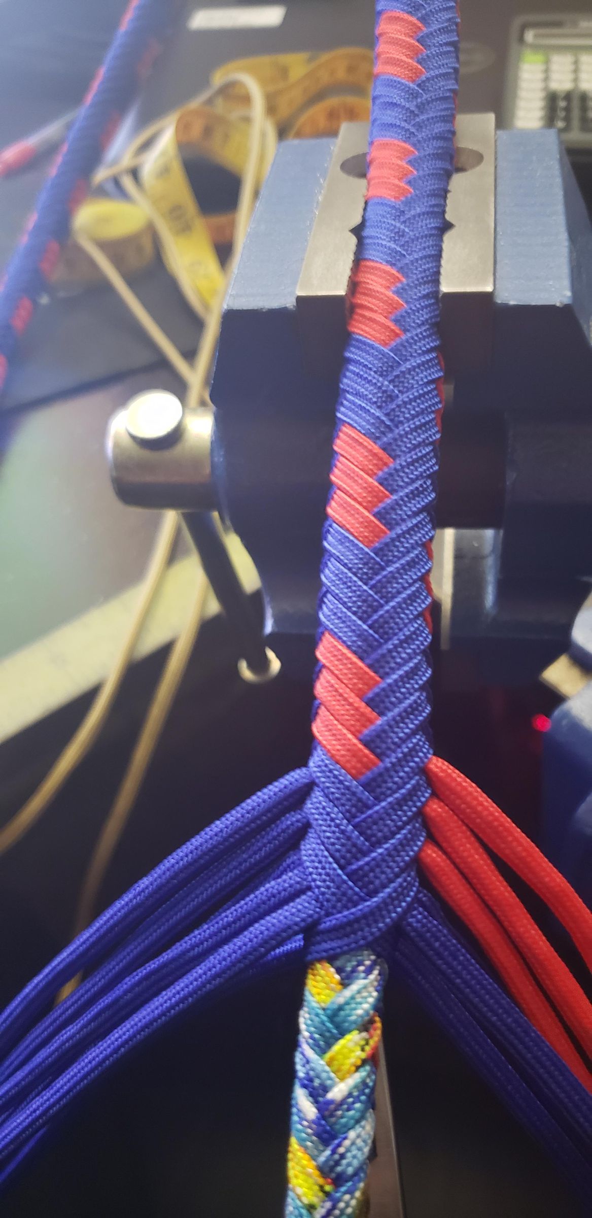 Tygra's Bolo-Whip With Paracord in 16 Plait : 9 Steps (with Pictures ...